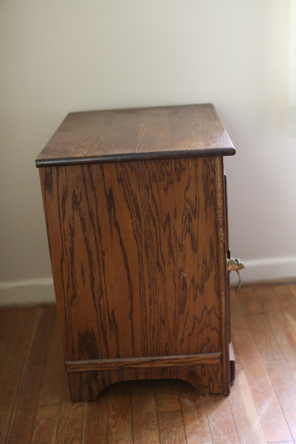 Vintage Oak White Clad Ice Box Chest | EBTH