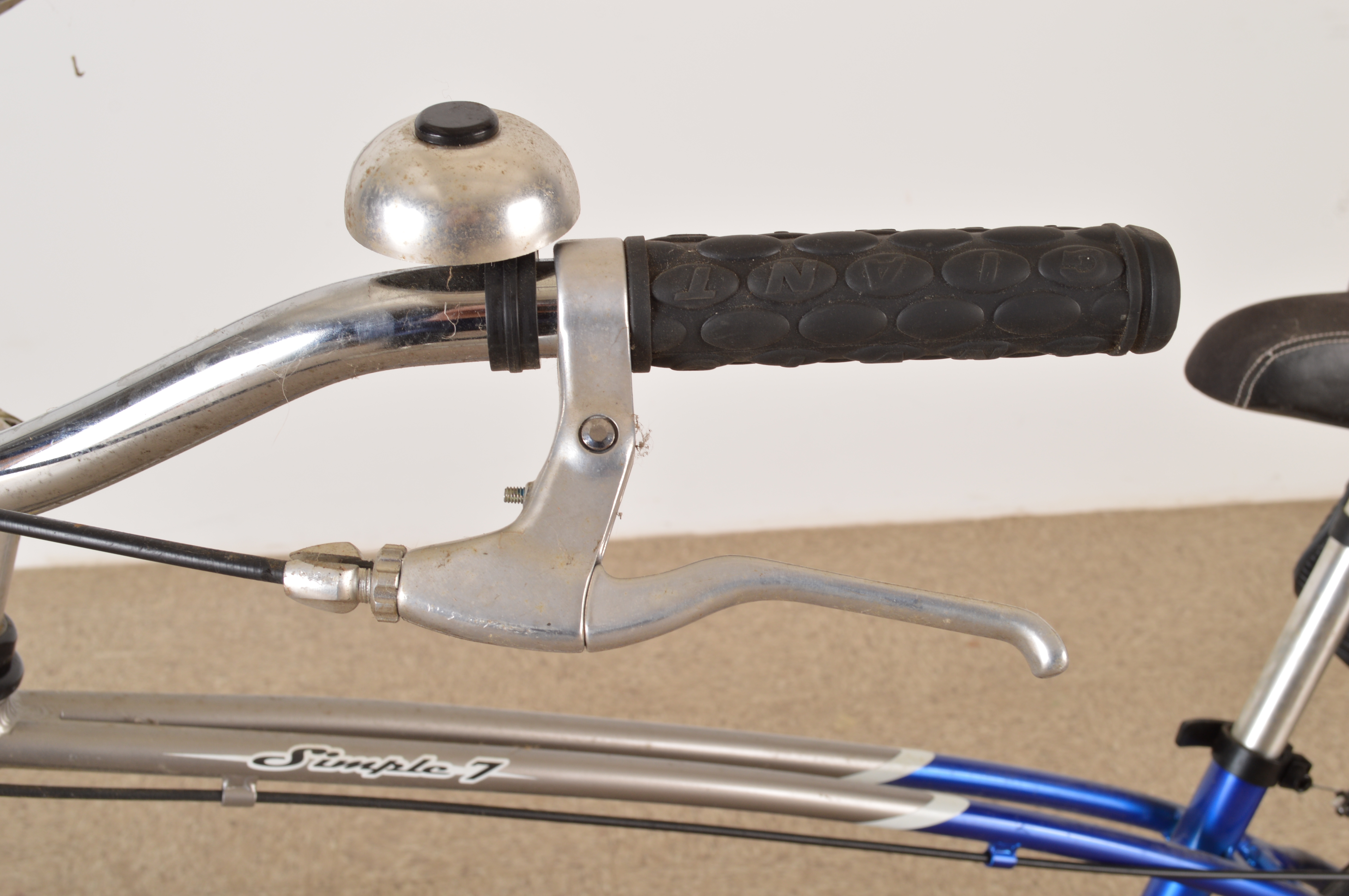 Giant Simple 7 Aluxx 6061 Bicycle | EBTH