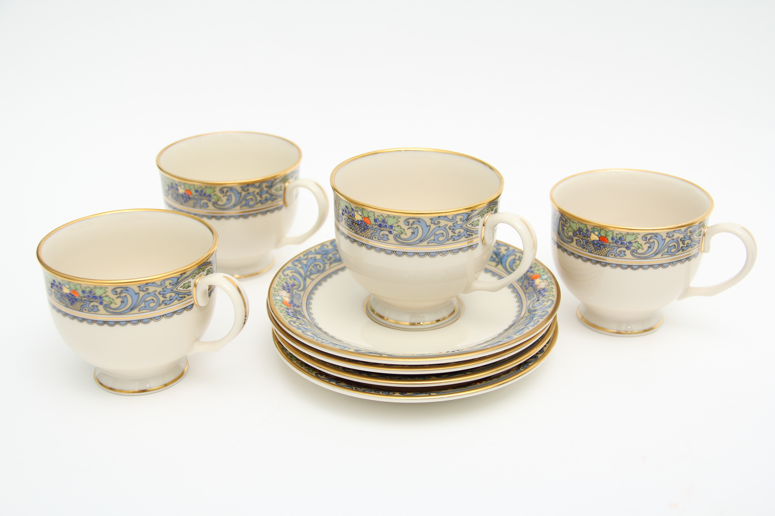 Lenox Presidential Collection China in the "Autumn" Pattern | EBTH