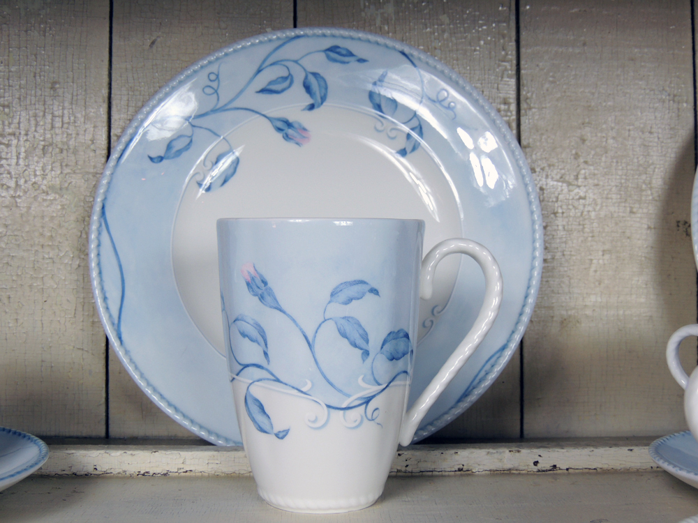 Lenox Swedish Lodge China Dinnerware Set | EBTH