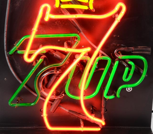 Seagram's 7 "7-Up" Neon Sign | EBTH