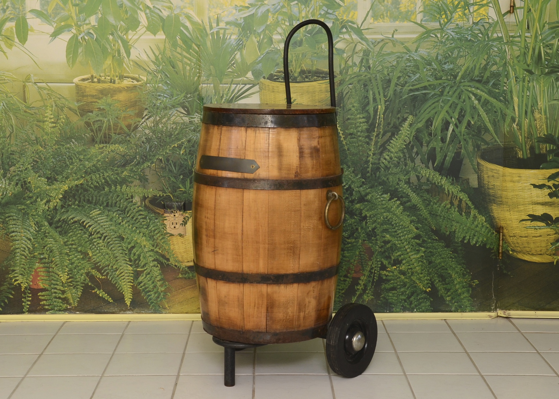Decorative Wooden Barrel Cooler | EBTH