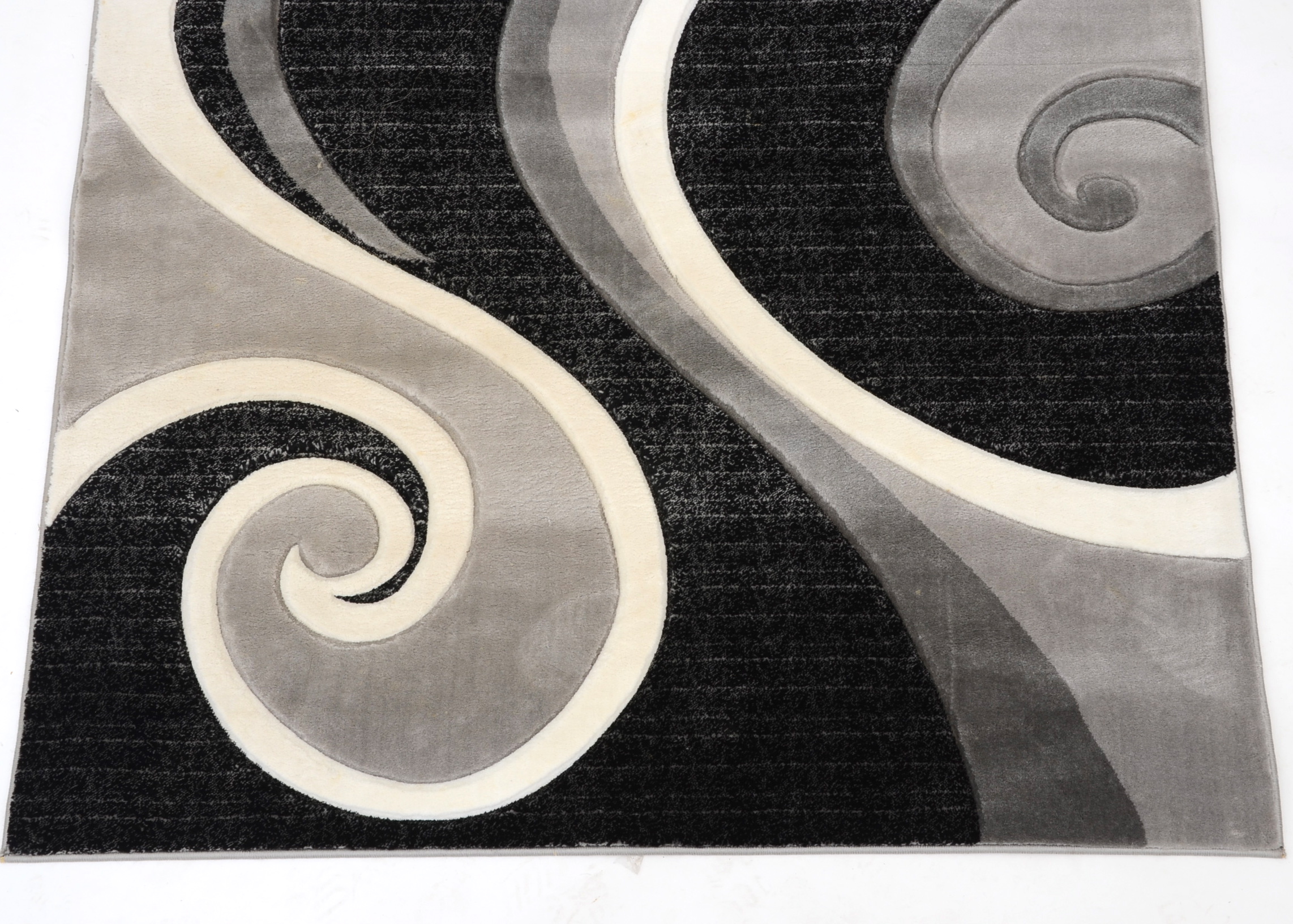 Premium Hand Carved Rug | EBTH