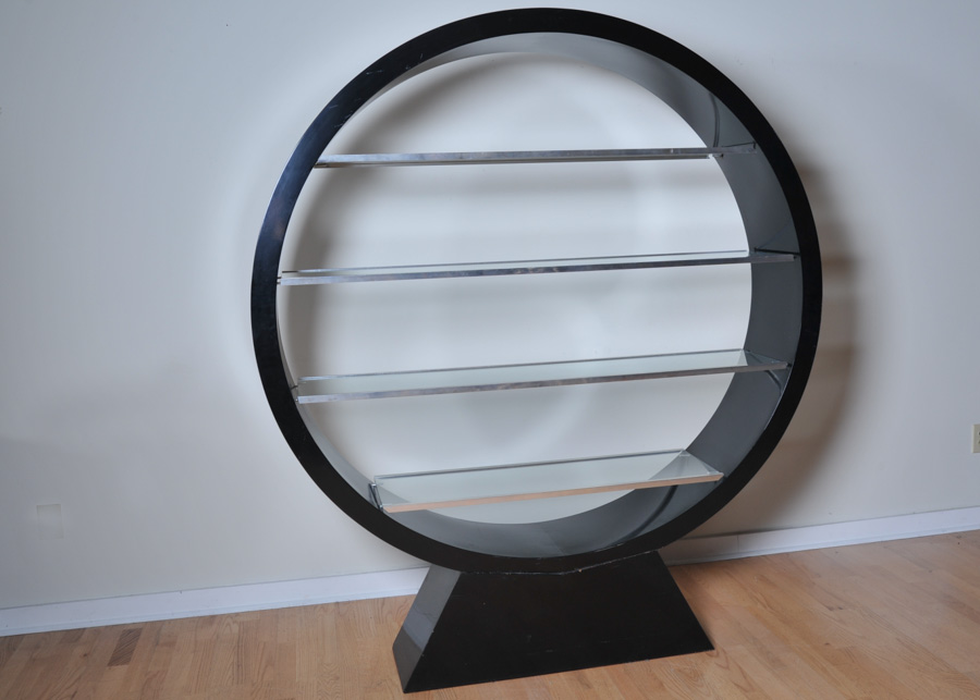 Modern Circular Display Shelf | EBTH