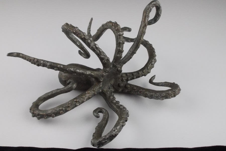 Cast Iron Octopus Figurine | EBTH