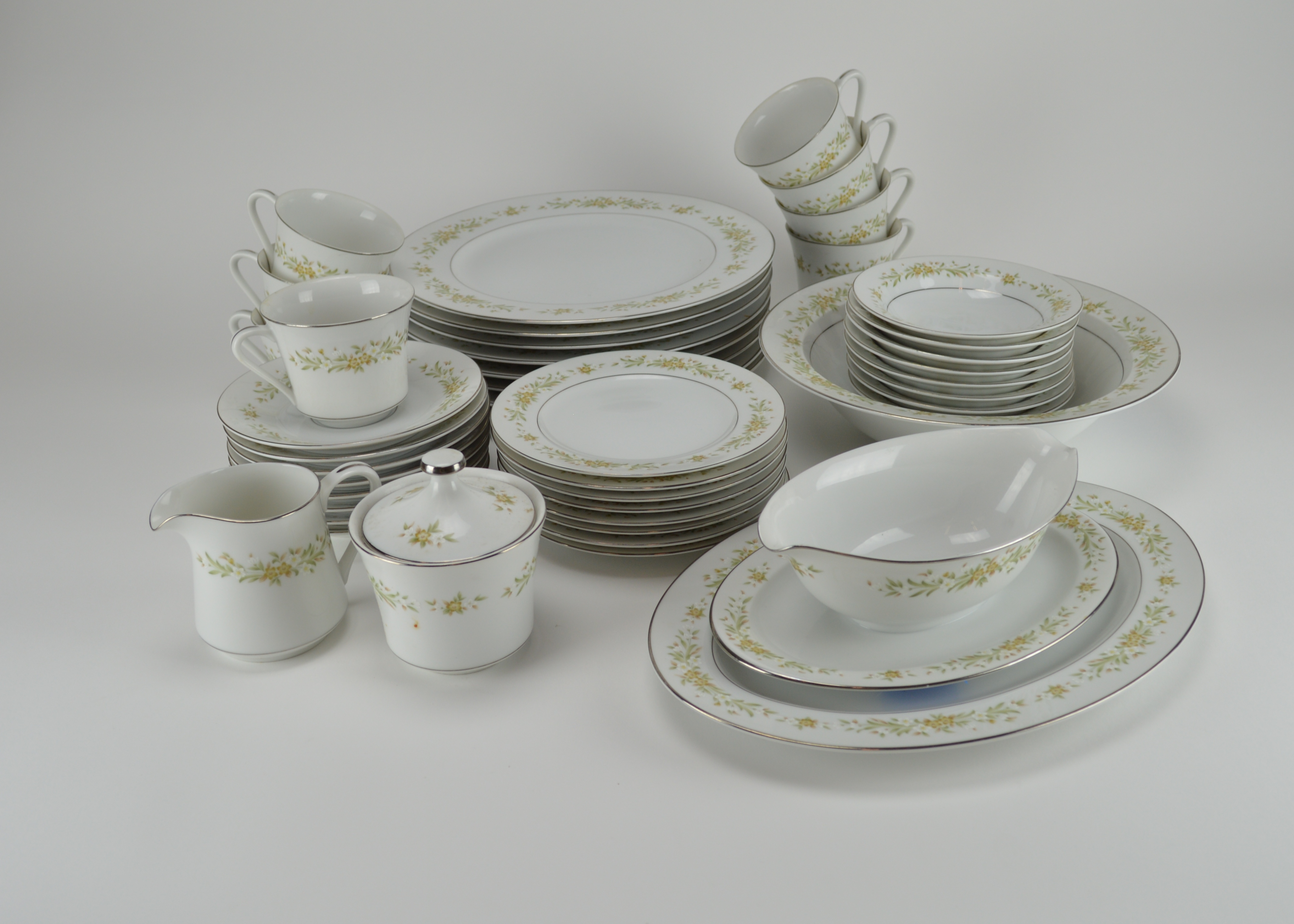 Mayfair China by Style House | EBTH