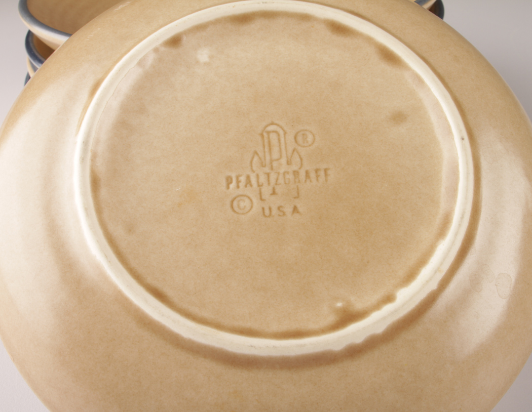 Pfaltzgraff Folk Art Pattern Set | EBTH