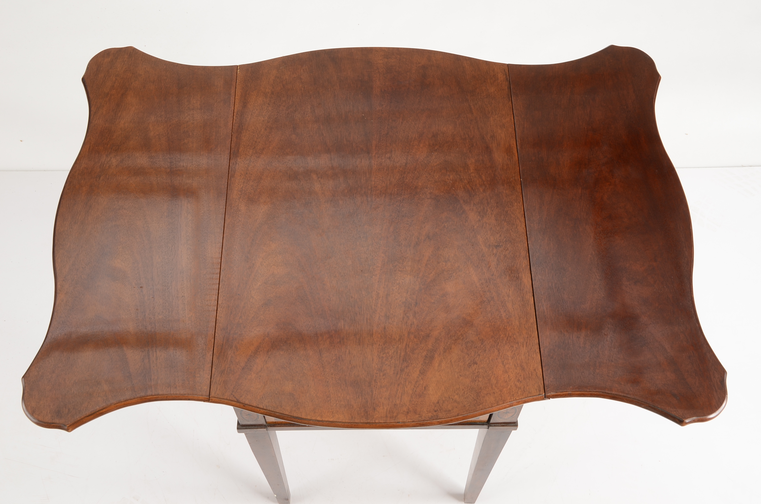 Thomasville Drop Leaf Side Table | EBTH