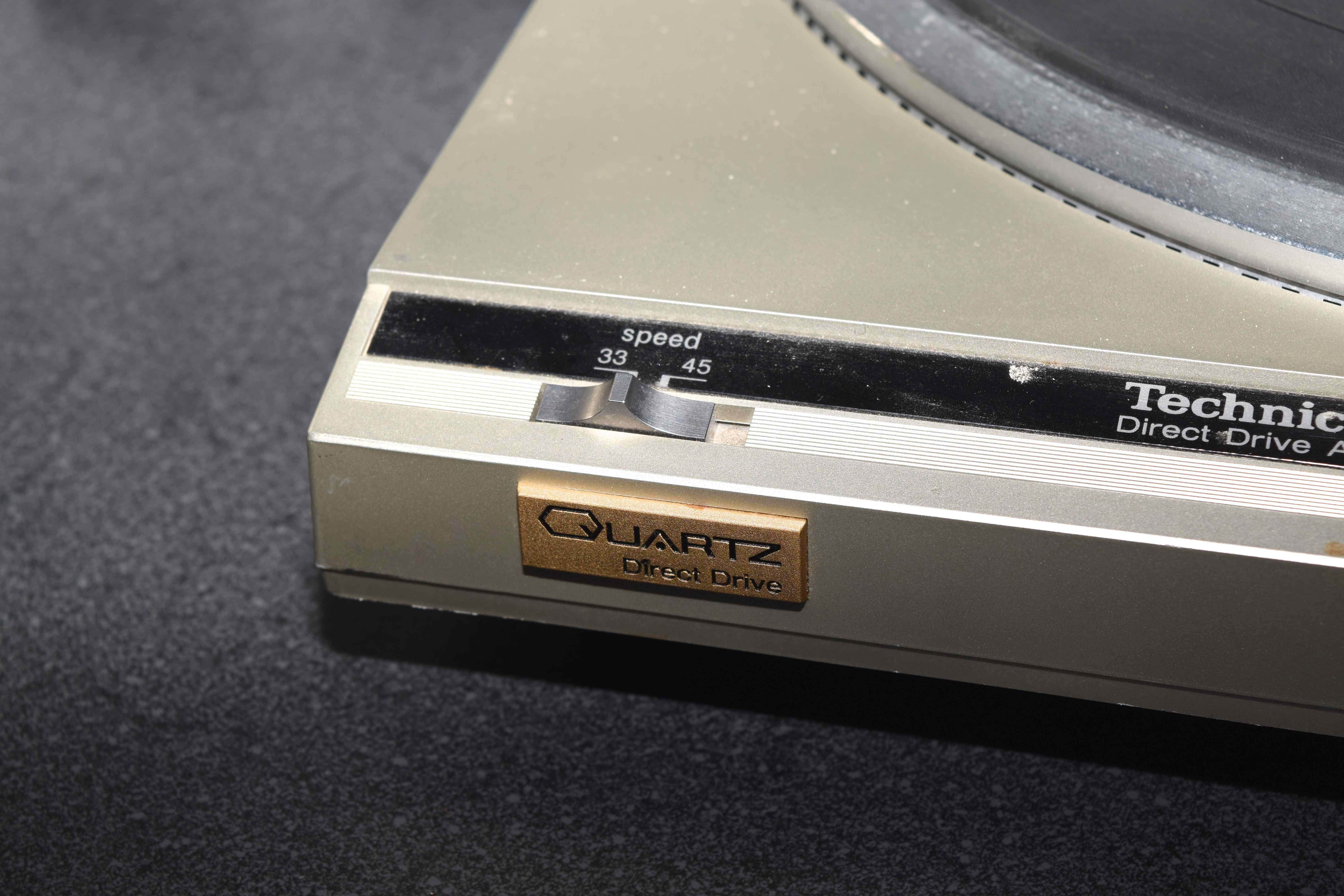 Technics SL- Q300 Turntable | EBTH