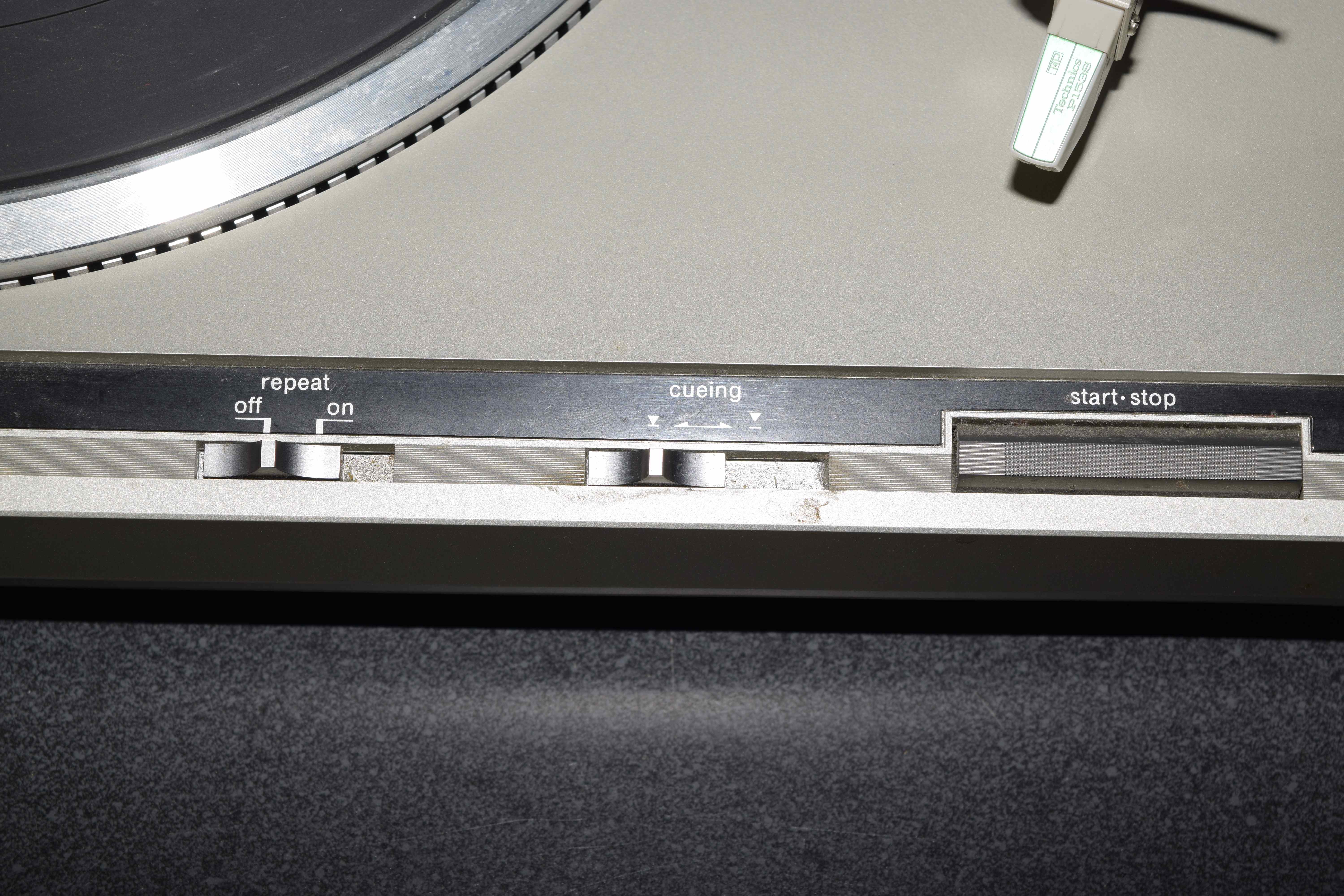 Technics SL- Q300 Turntable | EBTH