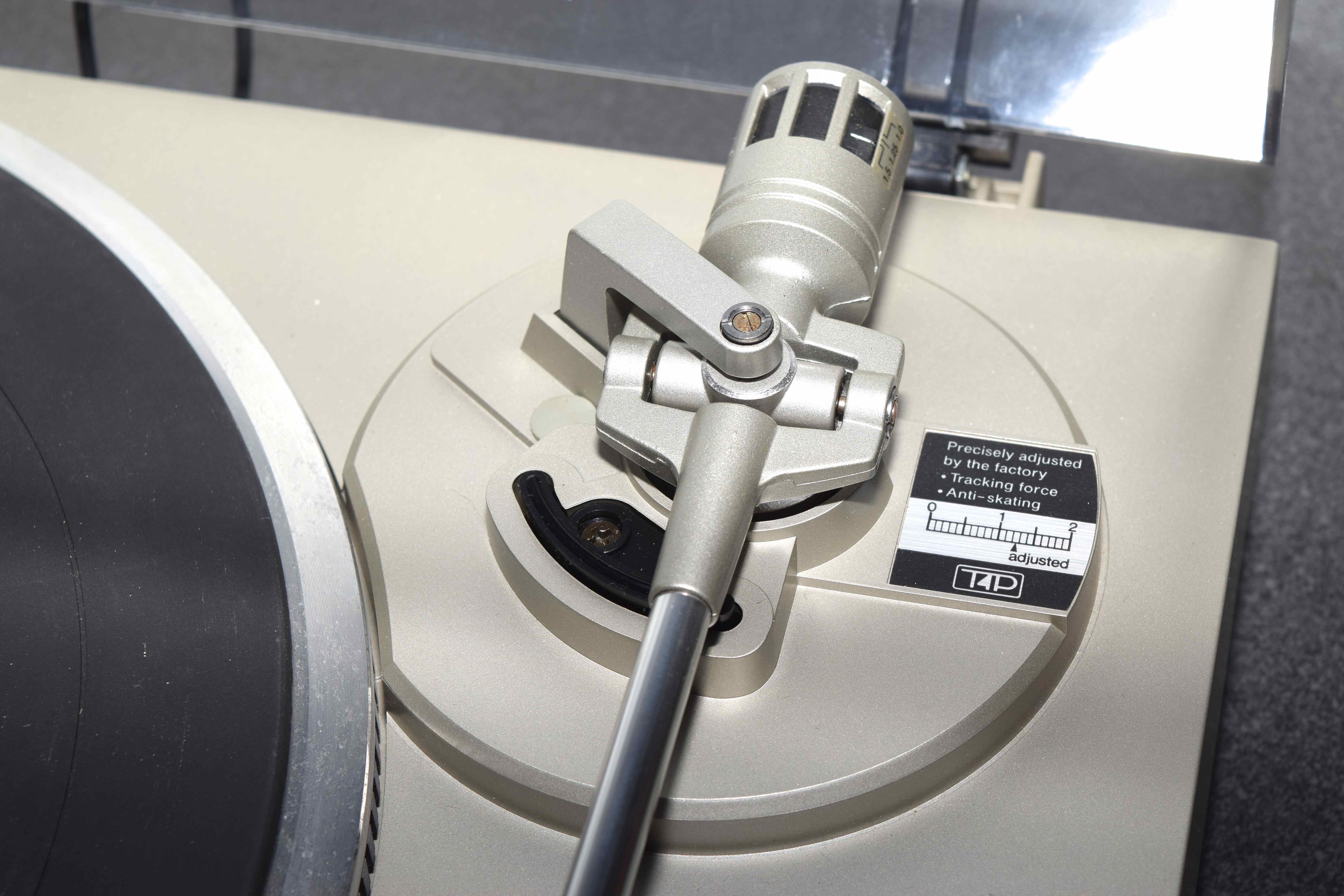 Technics SL- Q300 Turntable | EBTH