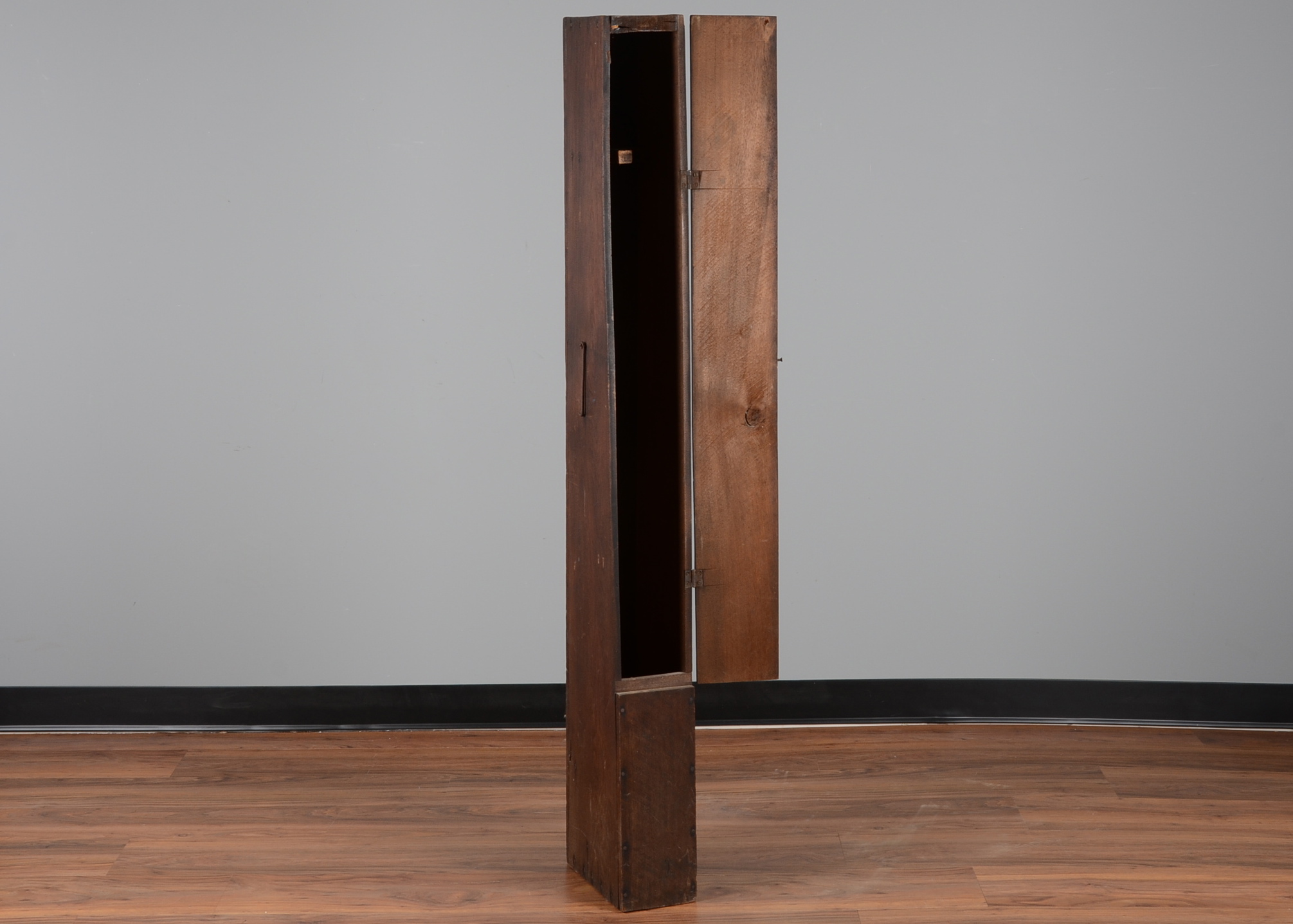 Rustic Wood Rifle Crate | EBTH