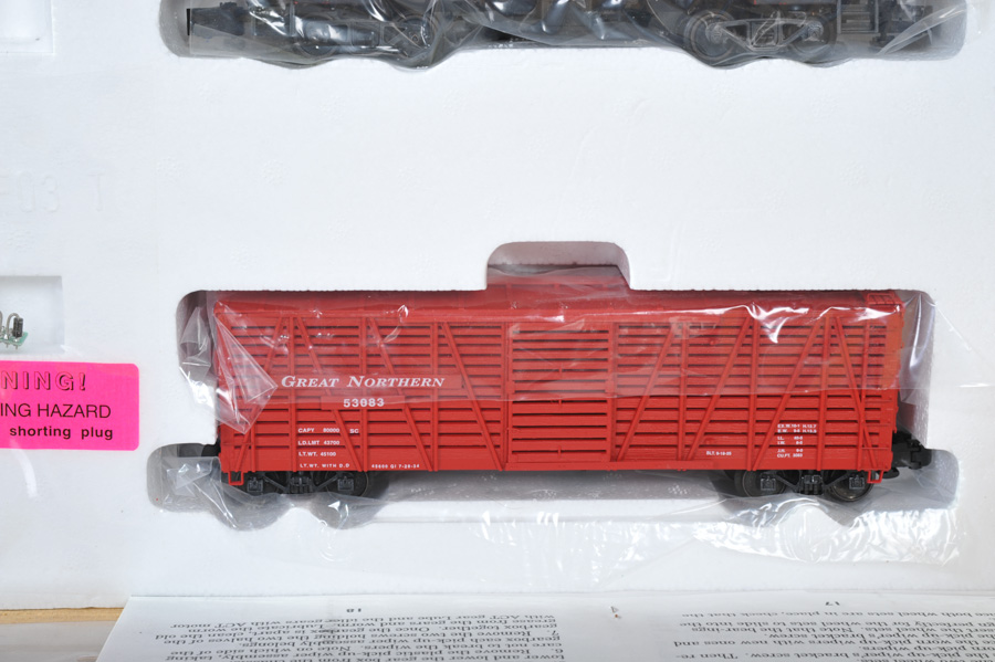 The Showcase Line Complete S Scale Train Set | EBTH