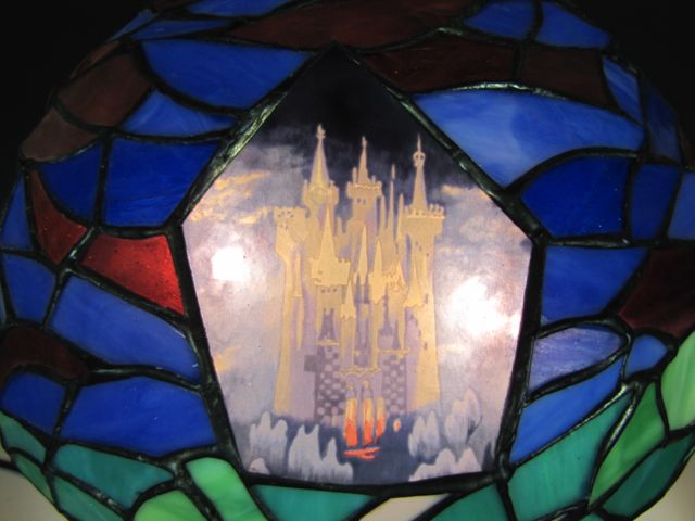 Disney Cinderella Castle Tiffany Style Lamp and Accents | EBTH