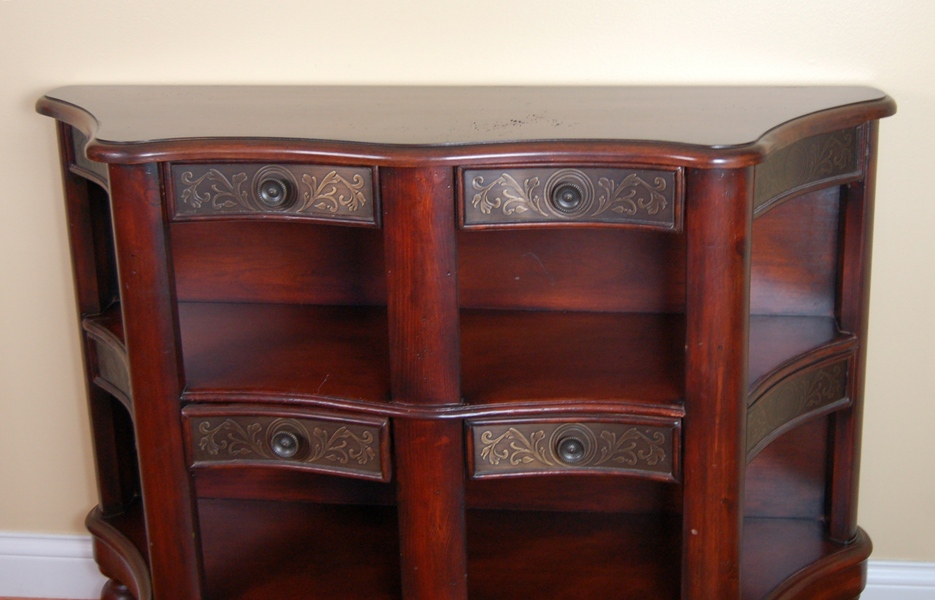 Four Drawer Scallop-Front Console Table | EBTH