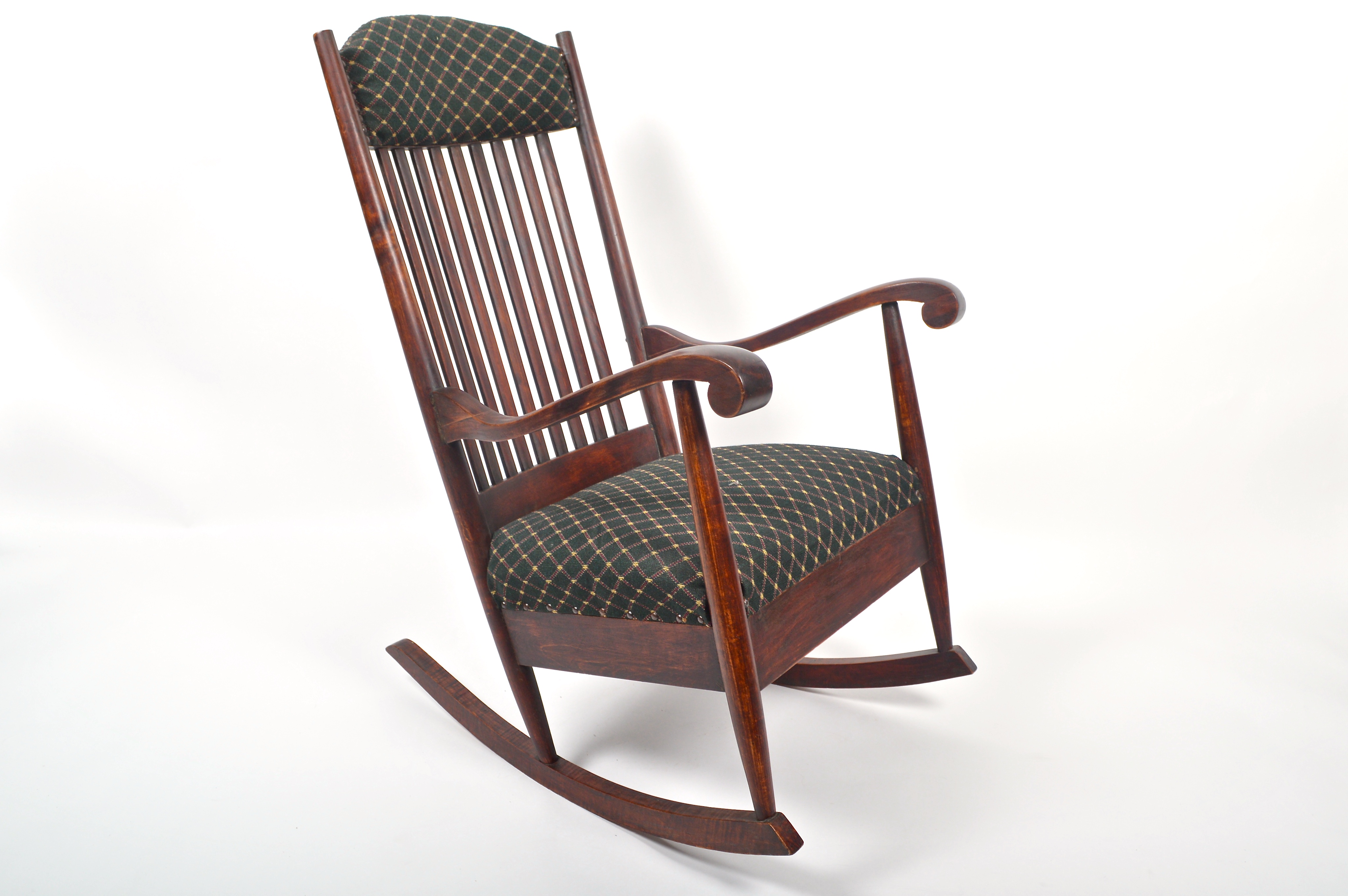 Antique Spindle Back Rocking Chair | EBTH