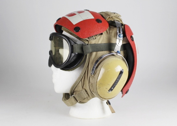 1986 Flight Deck Crew Helmet, US Navy at War, 1943 Flying Mag | EBTH