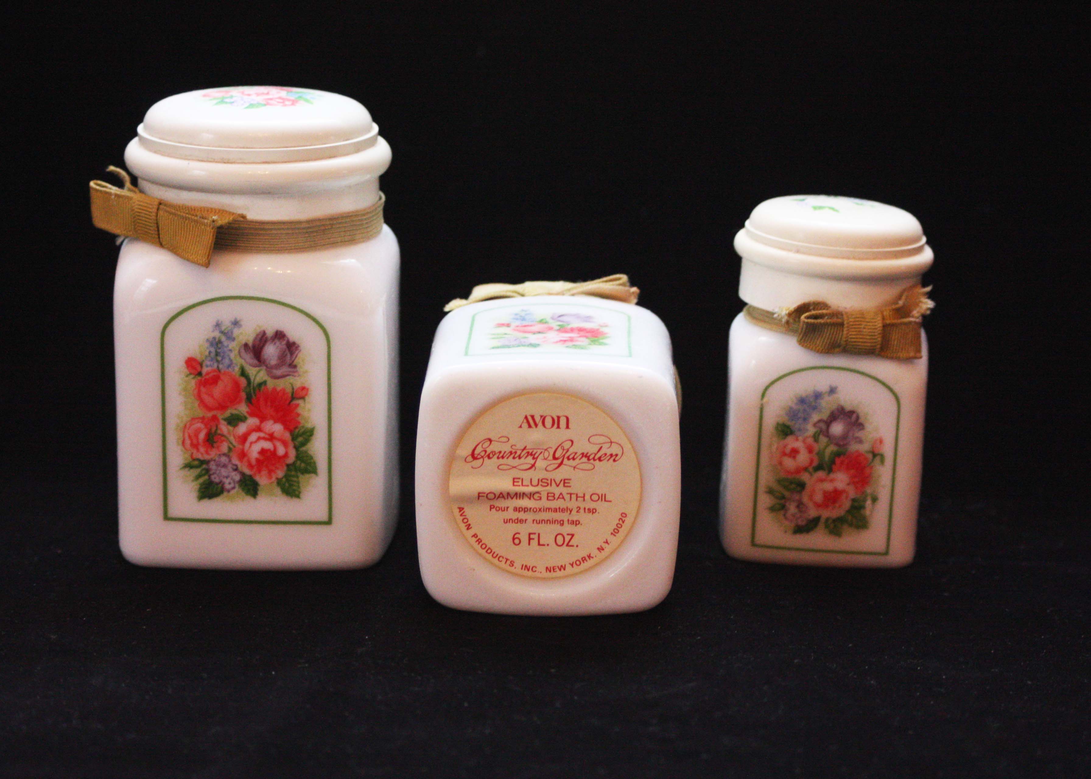 Vintage Avon Containers | EBTH