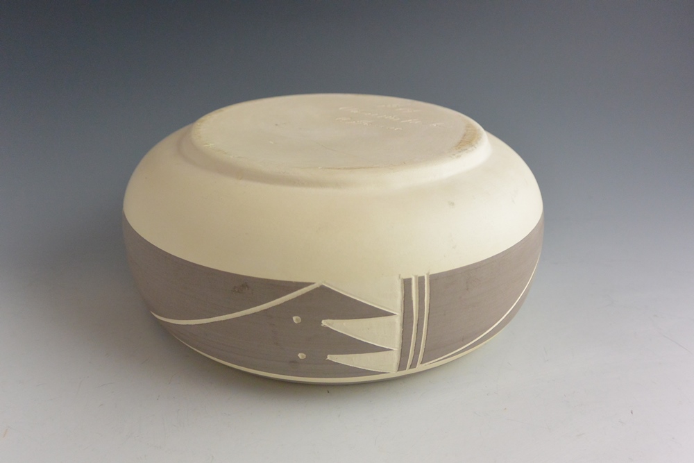 Ute Mountain Indian Tribe Pottery Bowl Signed C. House | EBTH