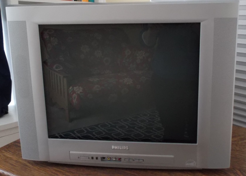 Philips Television and Samsung DVD, VHS Player | EBTH