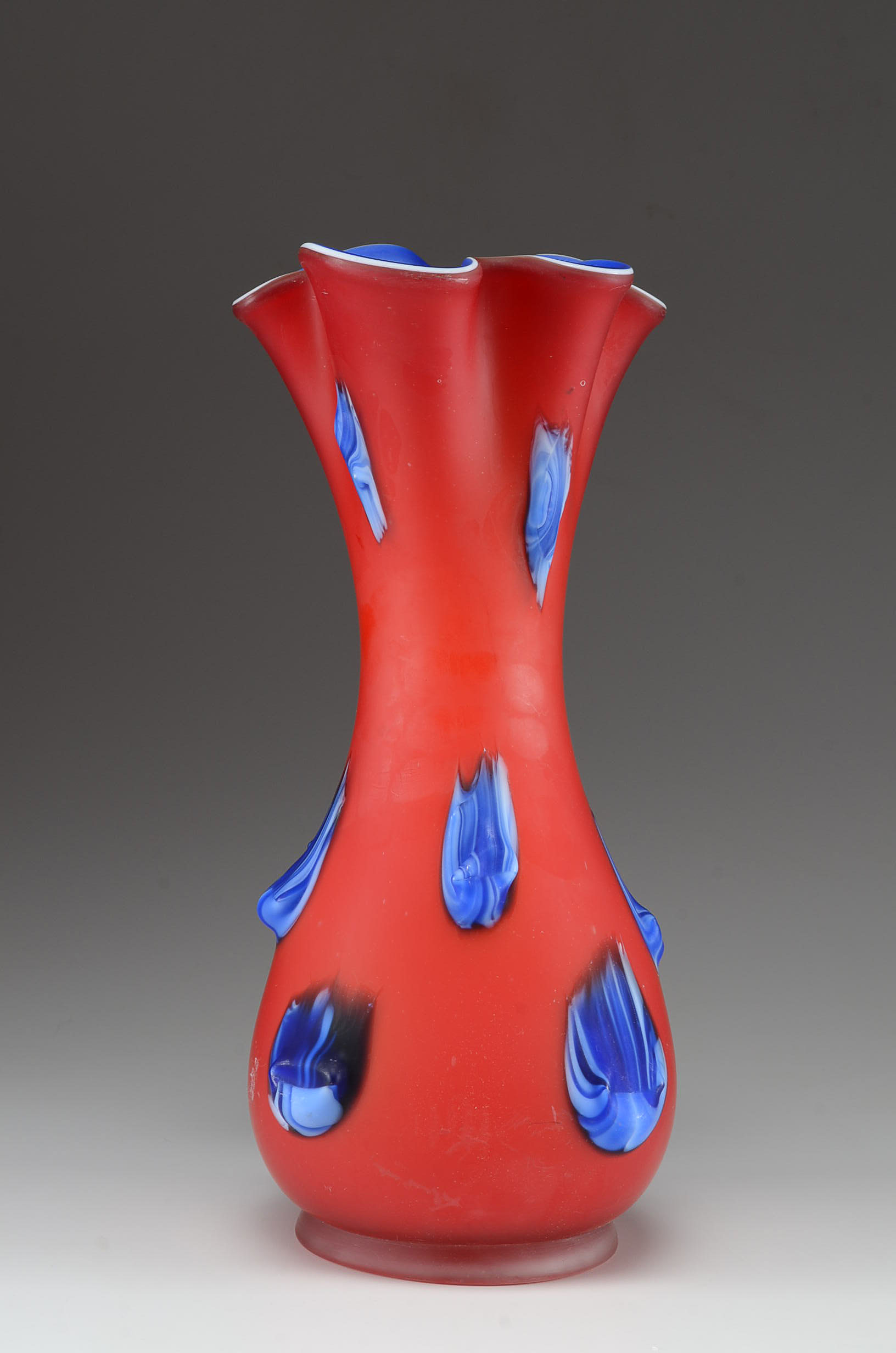 Baijan Glass Vase by Essie Zareh | EBTH