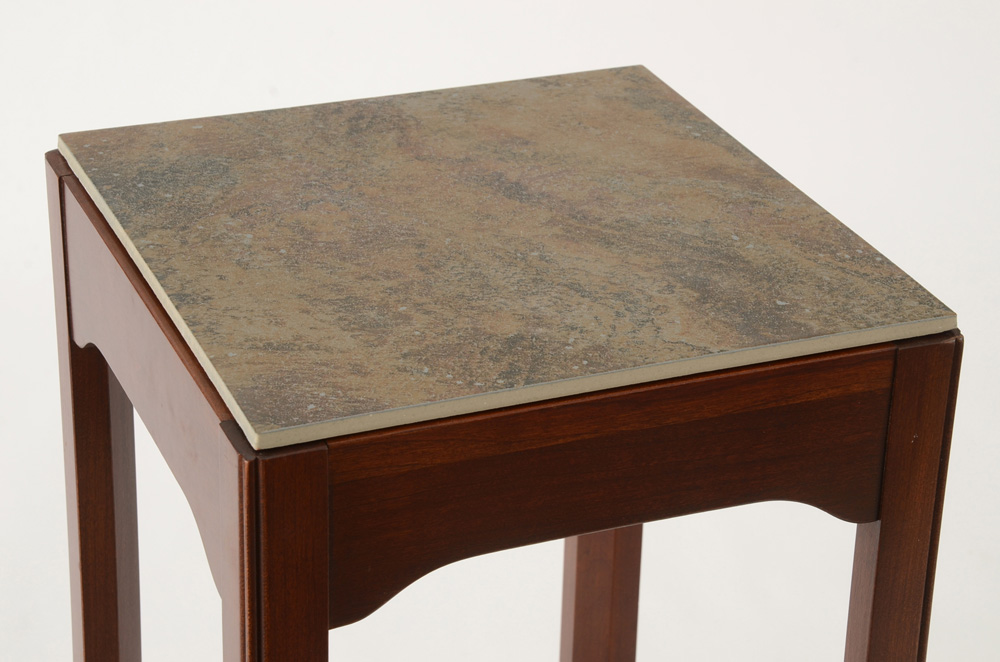 Tall Display Table by Pennsylvania House | EBTH