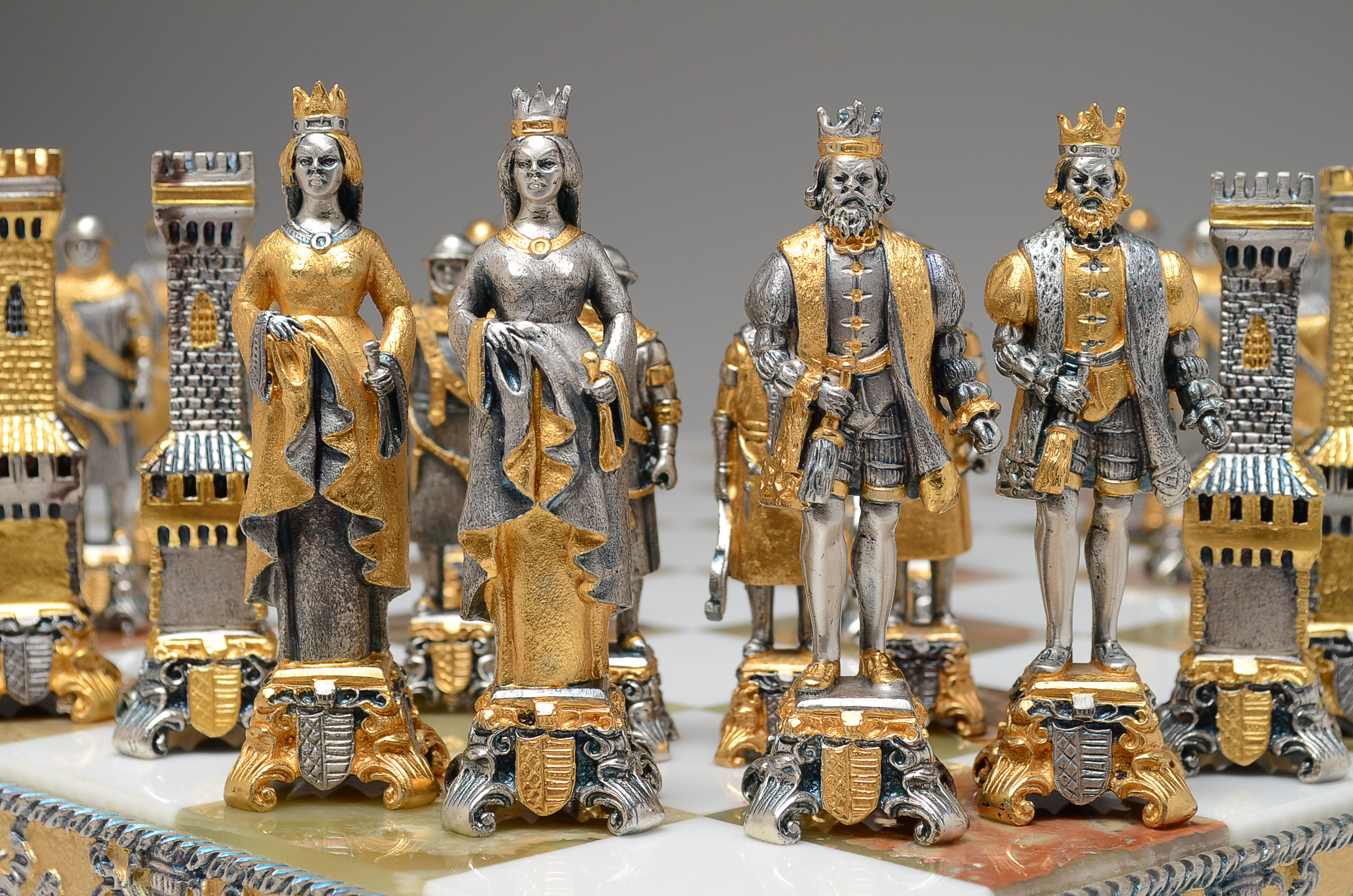Piero Benzoni Medieval 24K Gold and Silver Plate Chess Set | EBTH