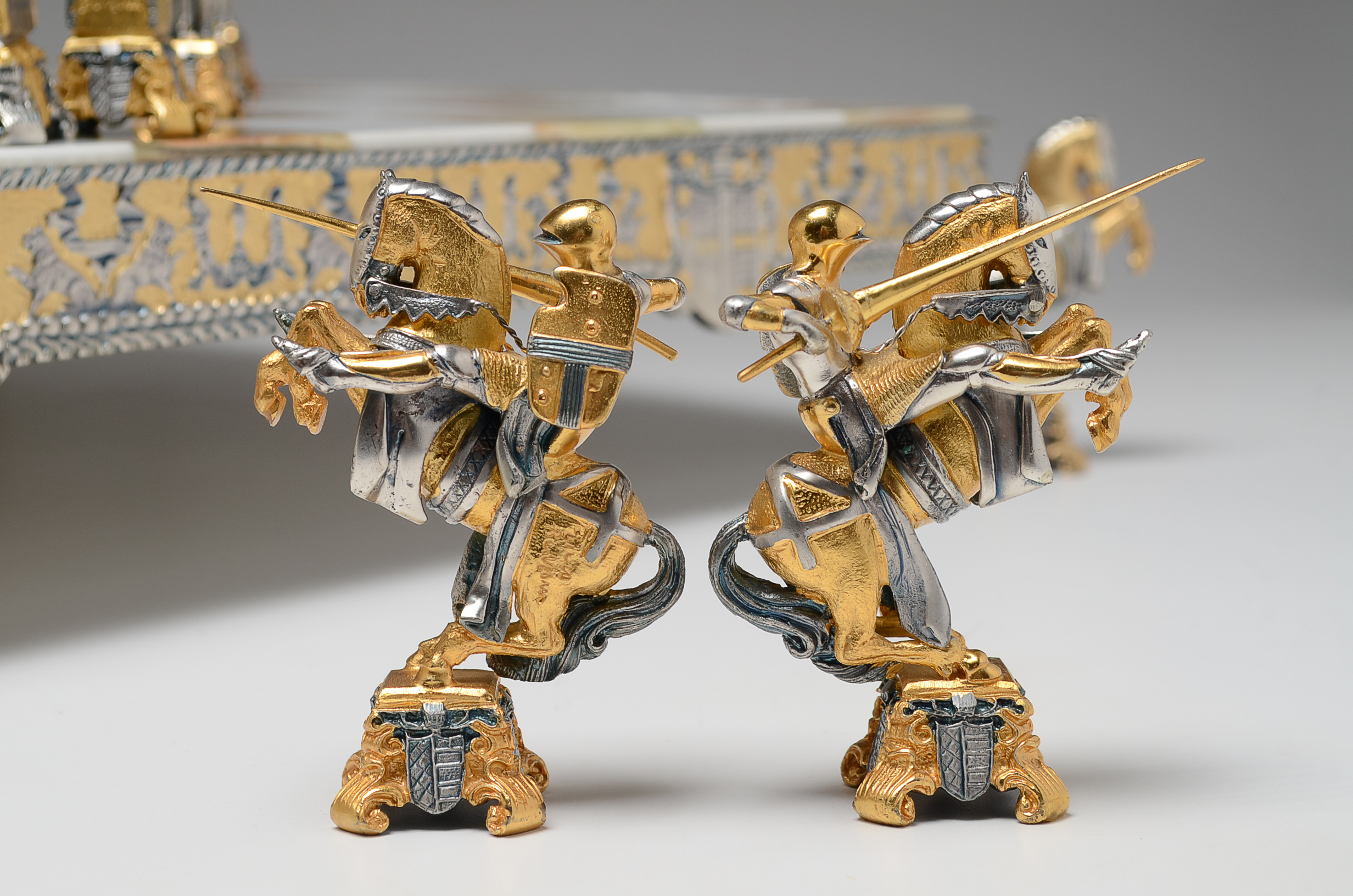 Piero Benzoni Medieval 24K Gold and Silver Plate Chess Set | EBTH