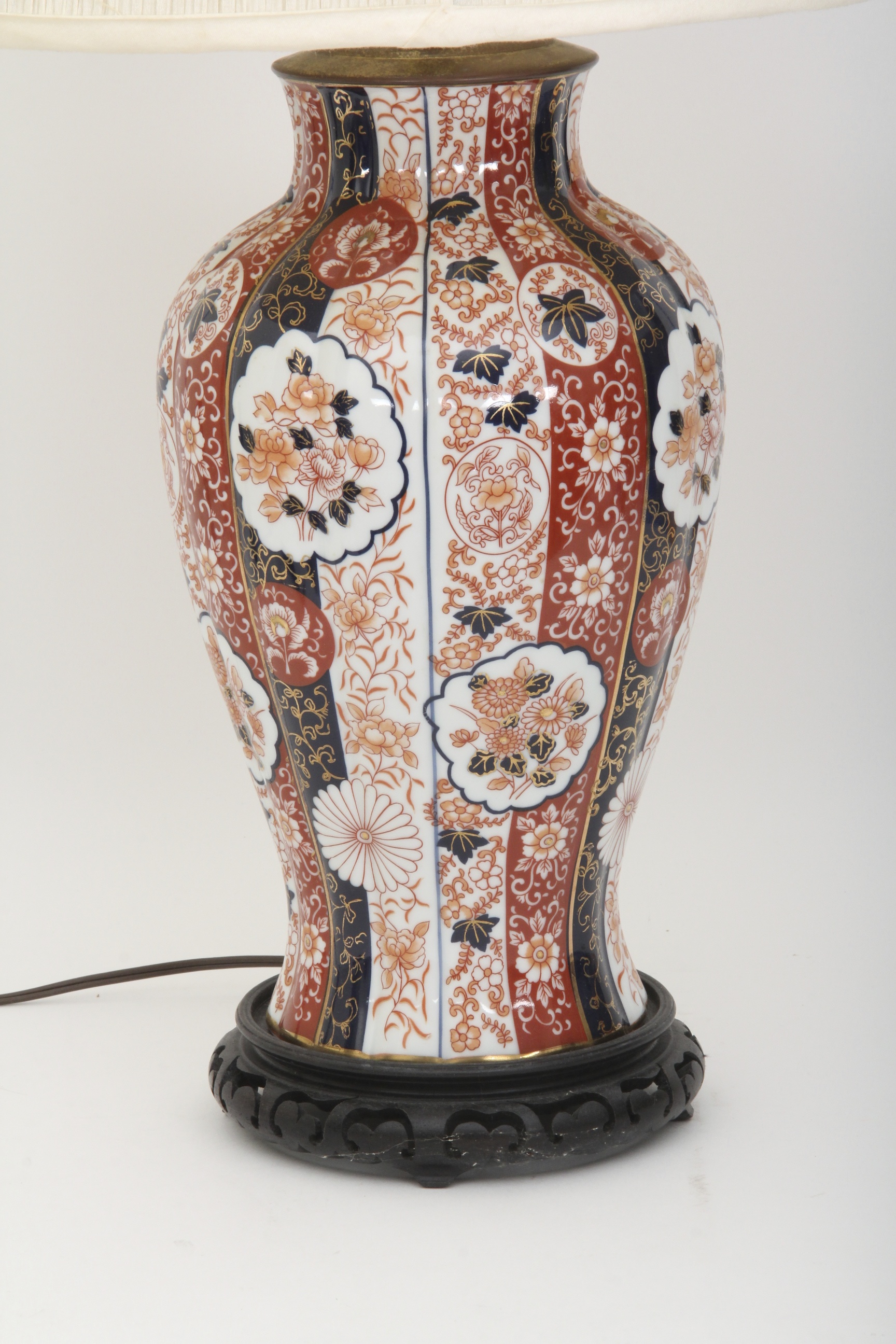 Asian Style Lamp | EBTH