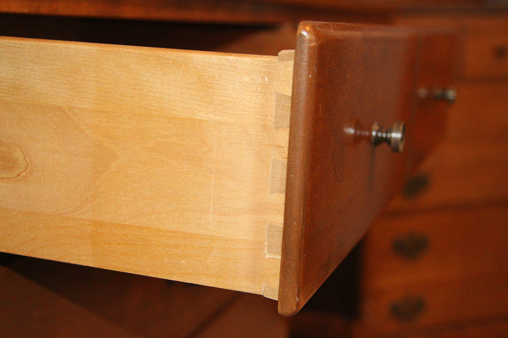 Ethan Allen Solid Maple Desk | EBTH