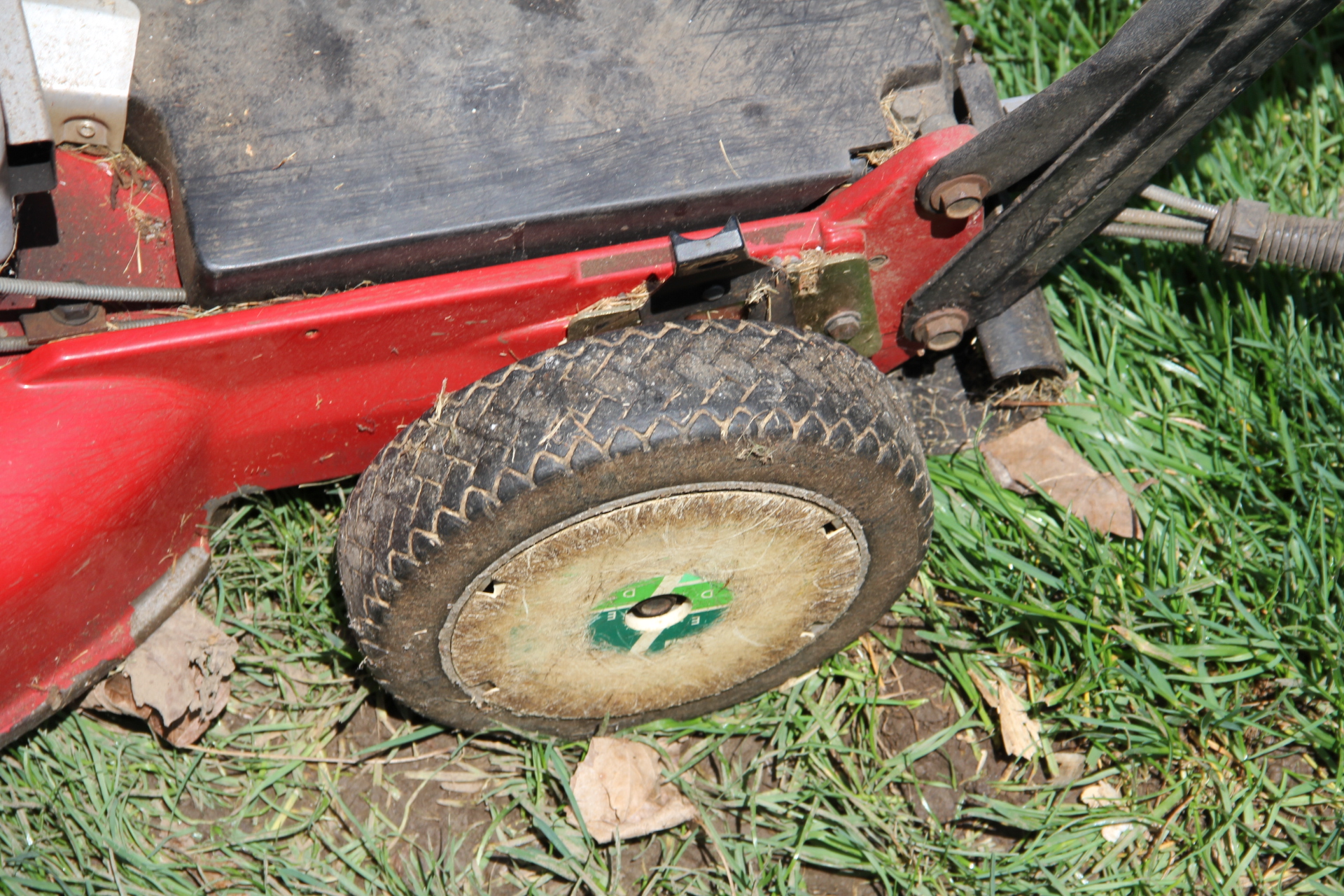 A Toro GTS2-550 Lawn Mower | EBTH