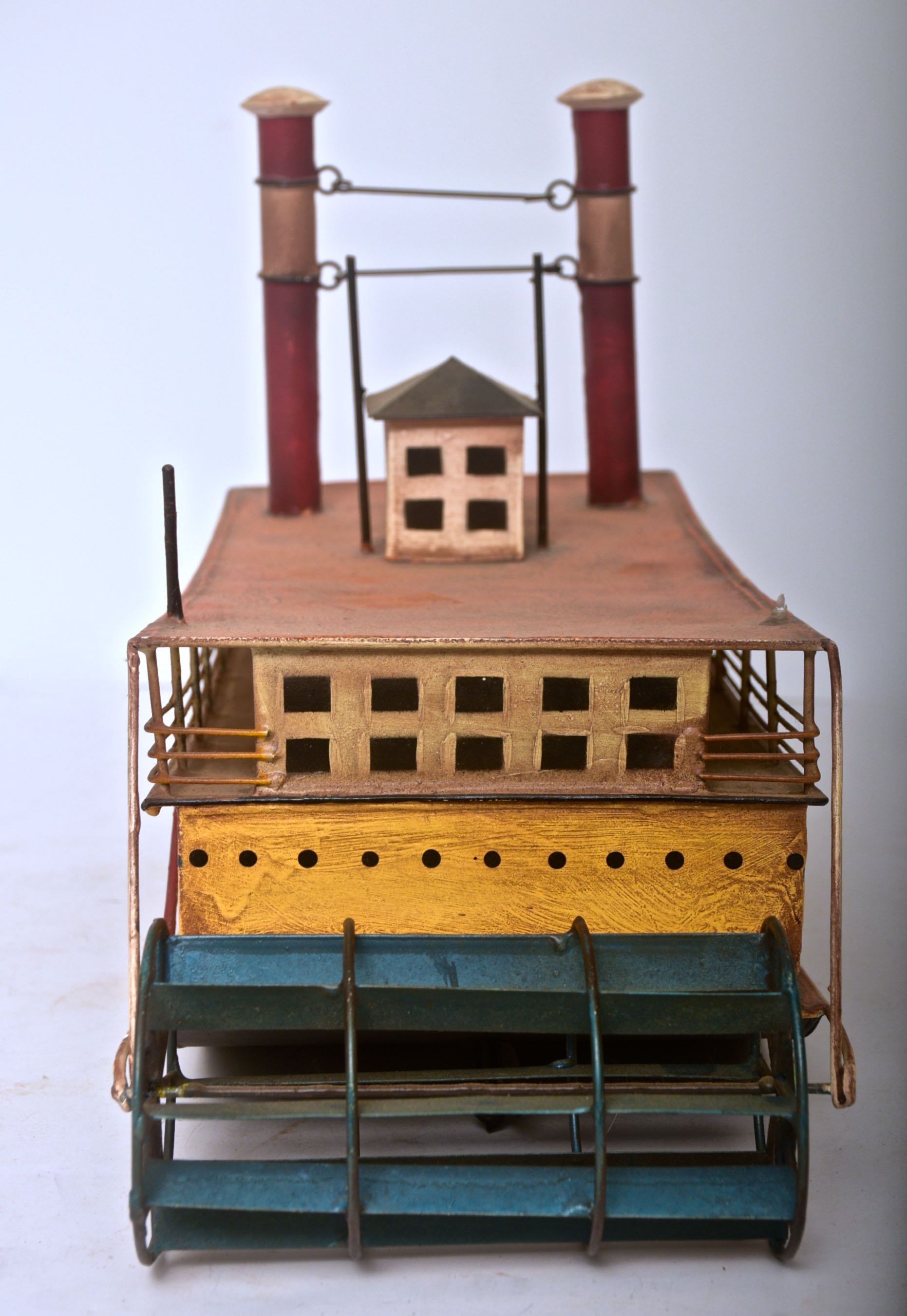 Mississippi Paddle Boat Model | EBTH