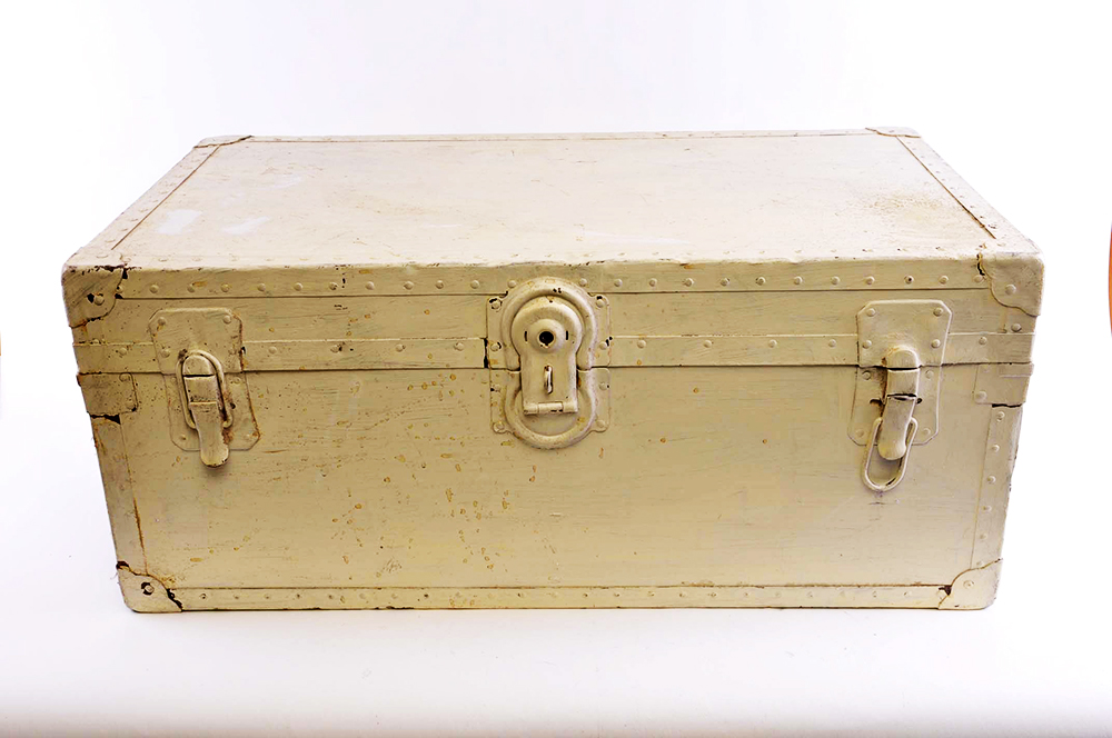 White Painted Vintage Trunk | EBTH