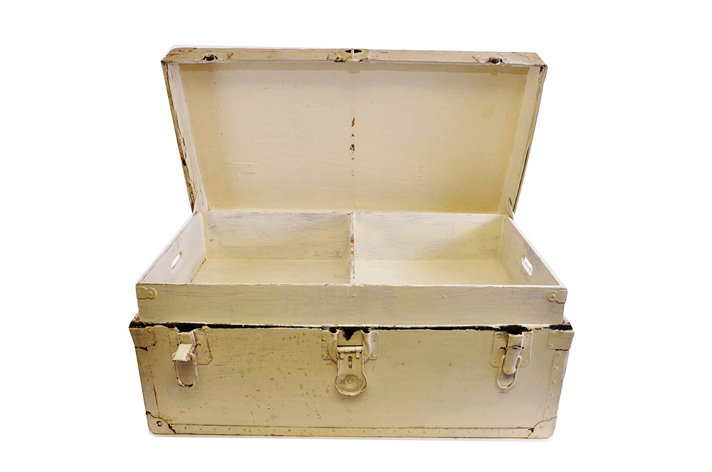 White Painted Vintage Trunk | EBTH