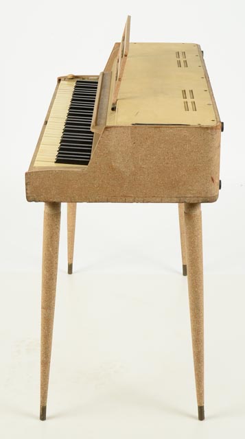 Circa 1960 Wurlitzer Electric Piano, Model 120 | EBTH