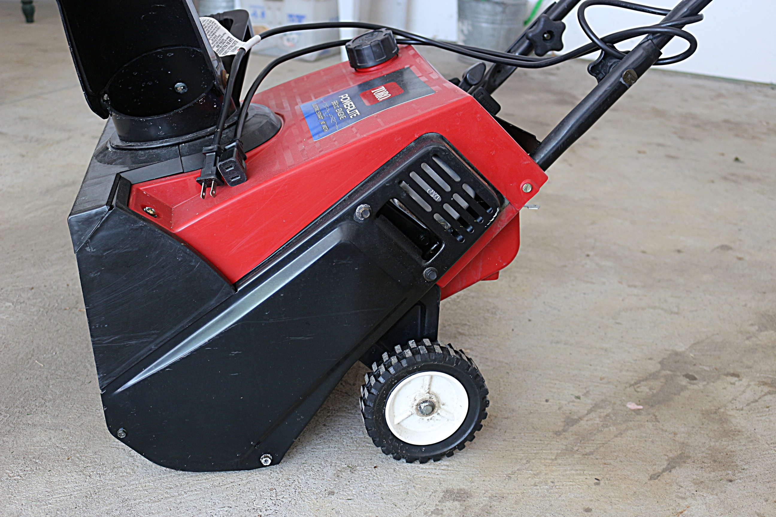 Toro Power Lite 98cc Snow Blower | EBTH