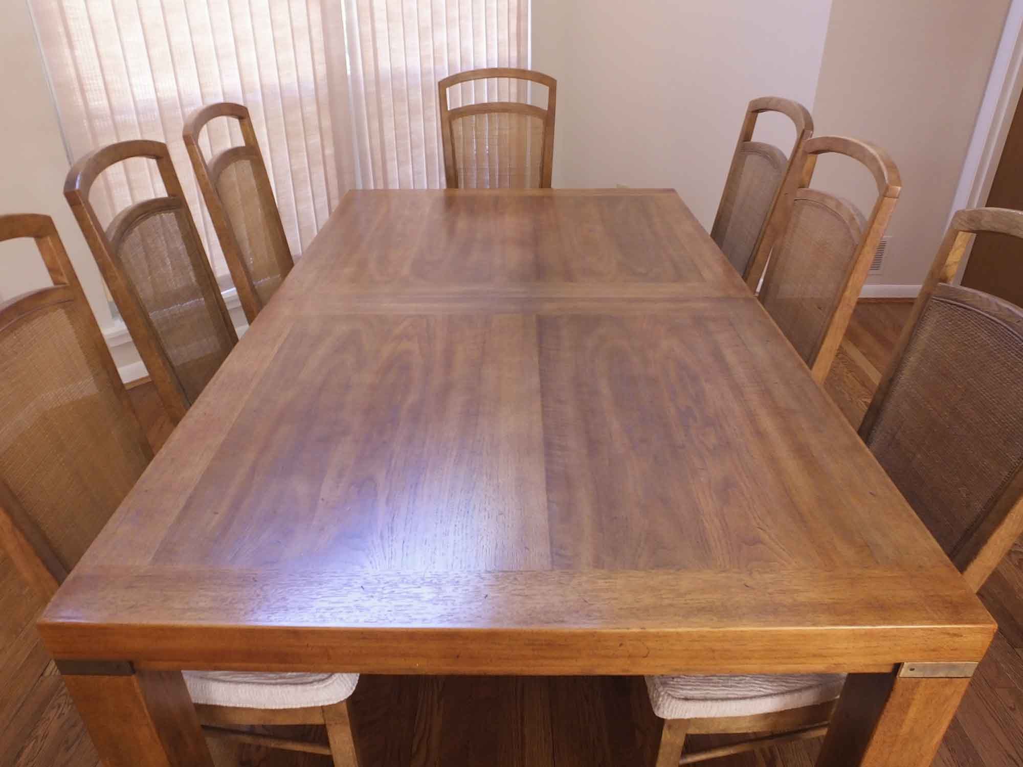 Drexel Heritage "Woodbriar" Dining Table and Eight Chairs | EBTH