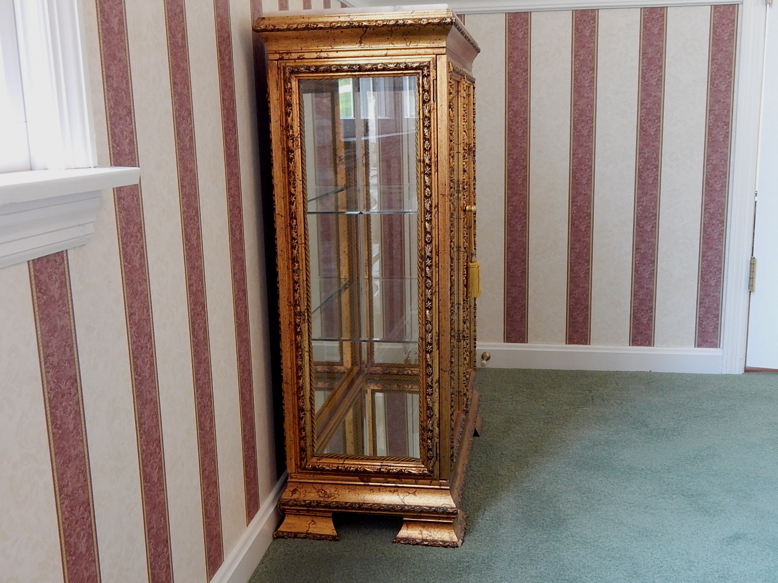 Italian Curio Cabinet | EBTH