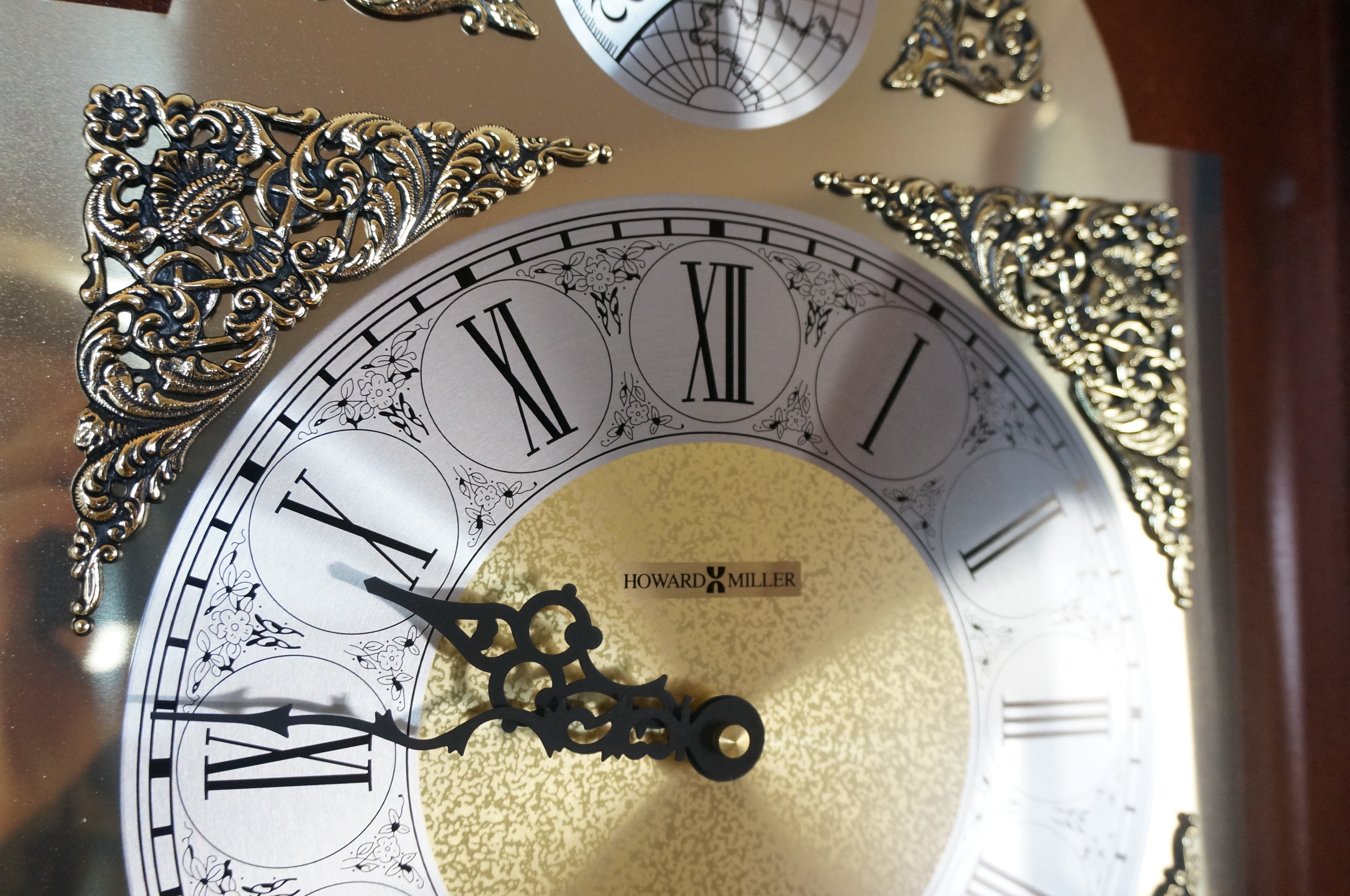 Howard Miller Tempus Fugit Curio Grandfathers Clock | EBTH