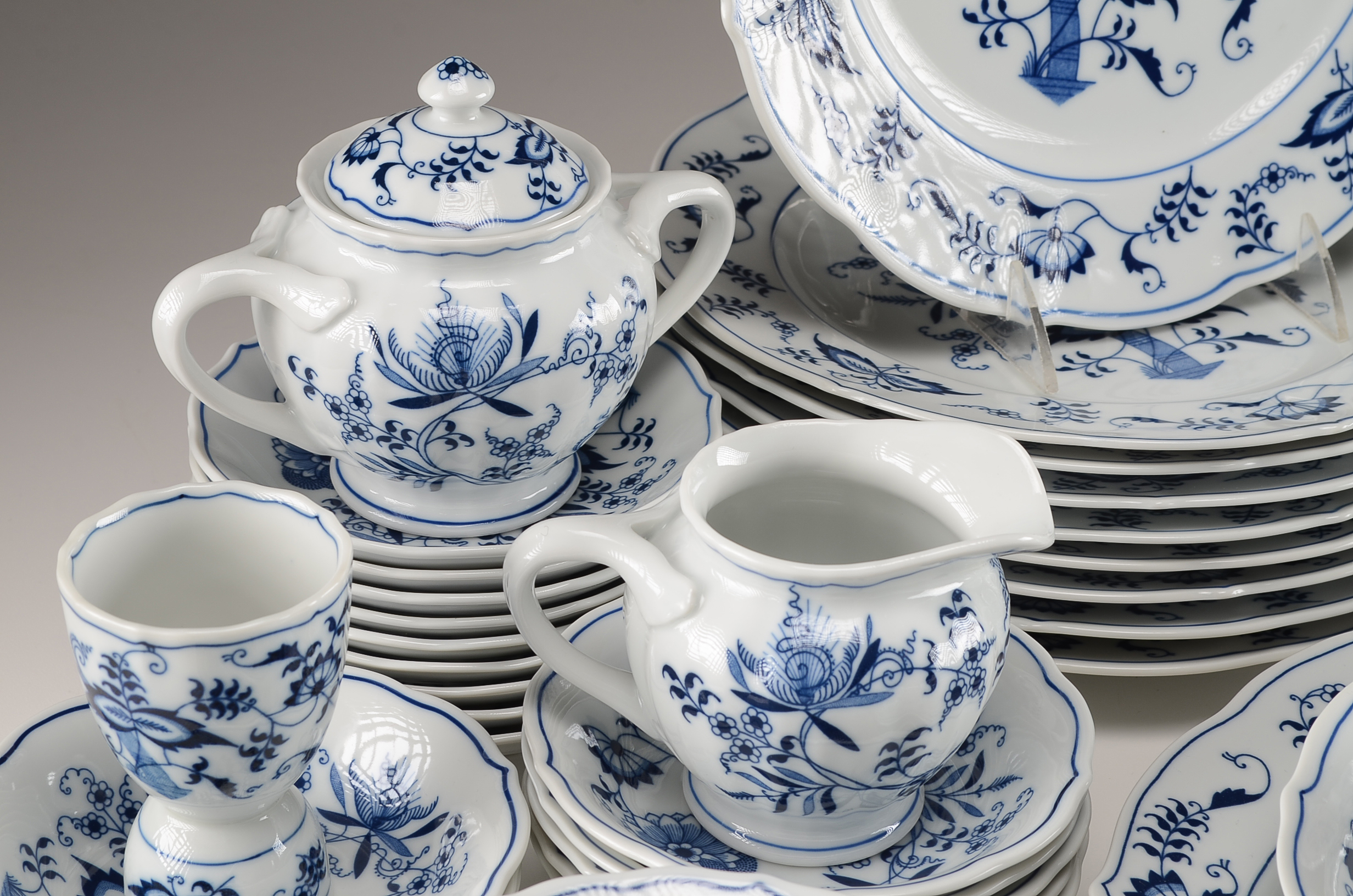 Blue Danube Blue Onion China Set | EBTH