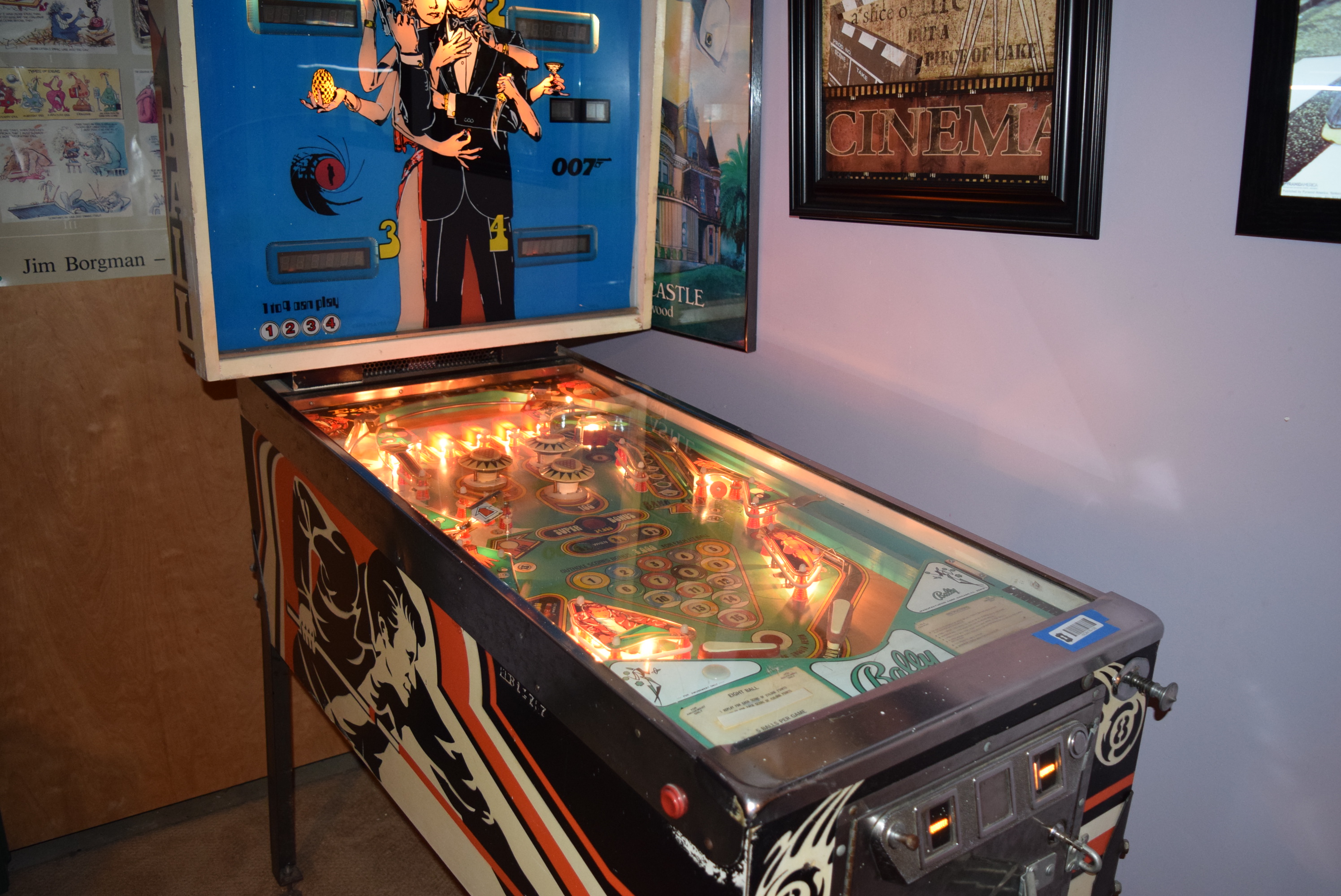 Vintage Bally "Eight Ball" Pinball Machine | EBTH
