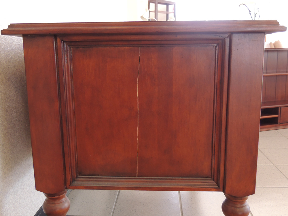 Ballard Designs Wooden Computer Desk with Hutch | EBTH