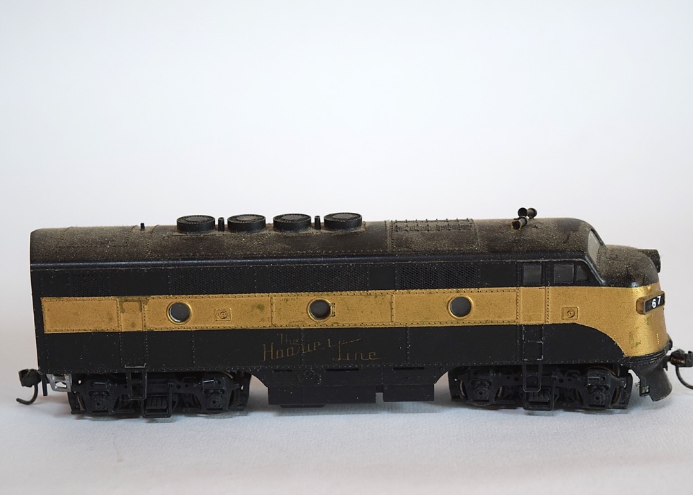 HO Scale Monon Train Car Collection | EBTH