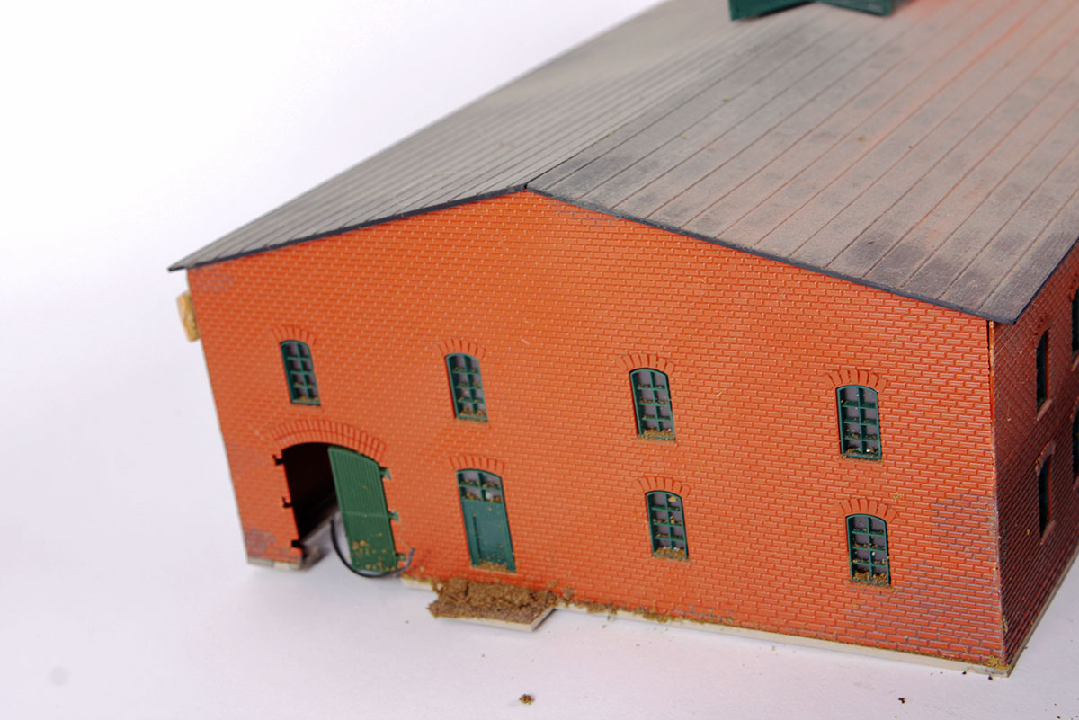 Collection of HO Scale Factory Buildings | EBTH