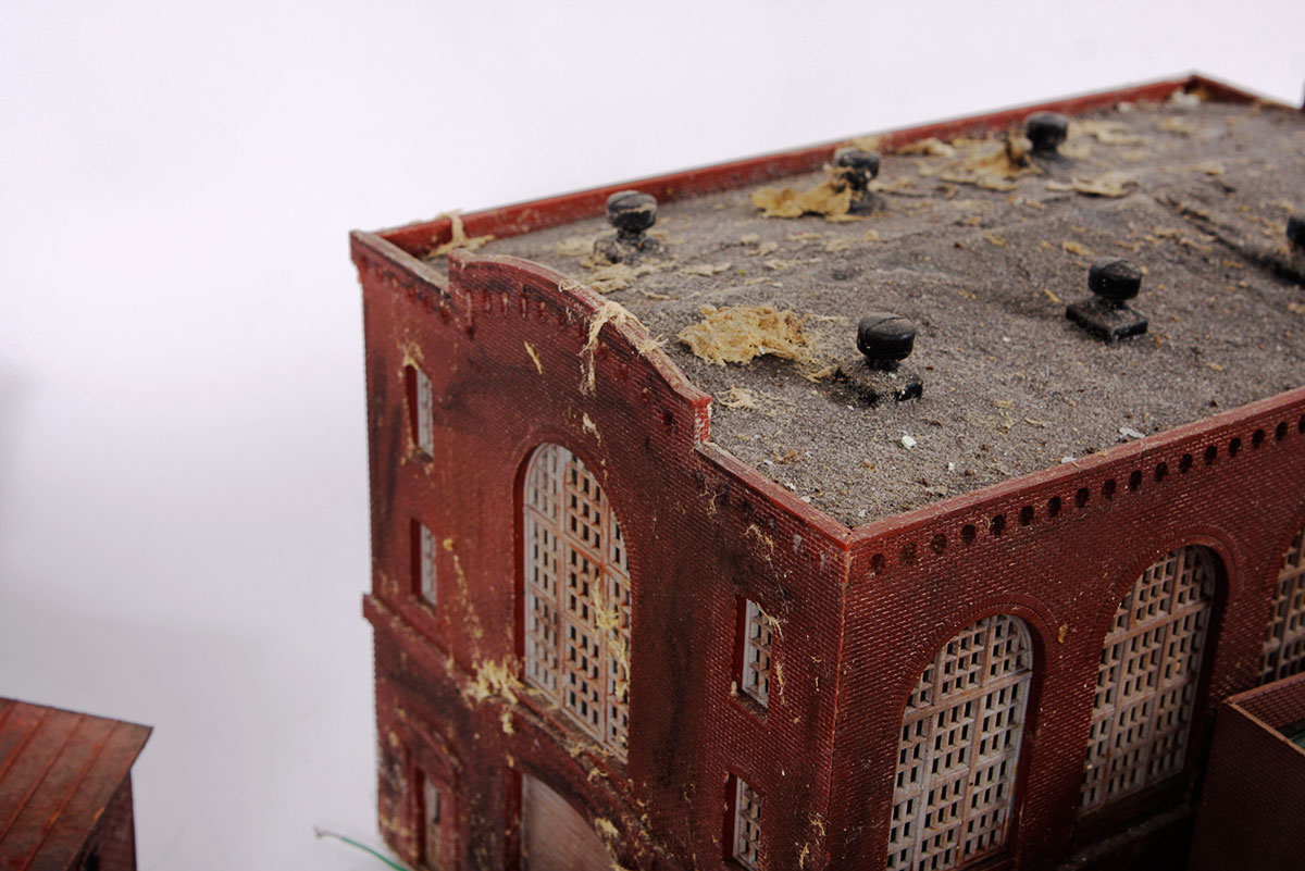 Collection of HO Scale Factory Buildings | EBTH