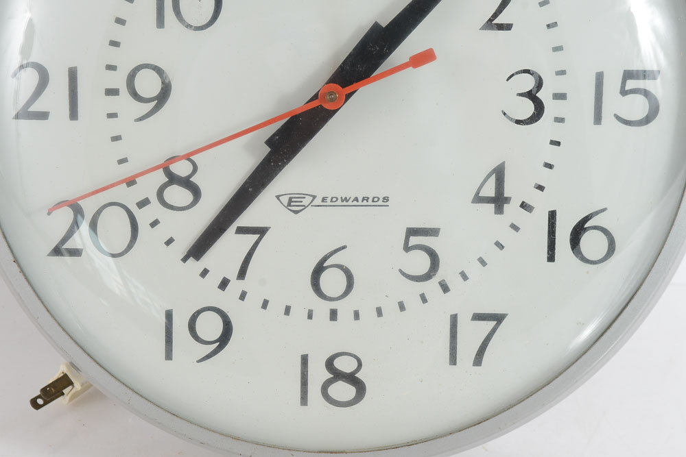 Vintage Edwards Electric Wall Clock | EBTH