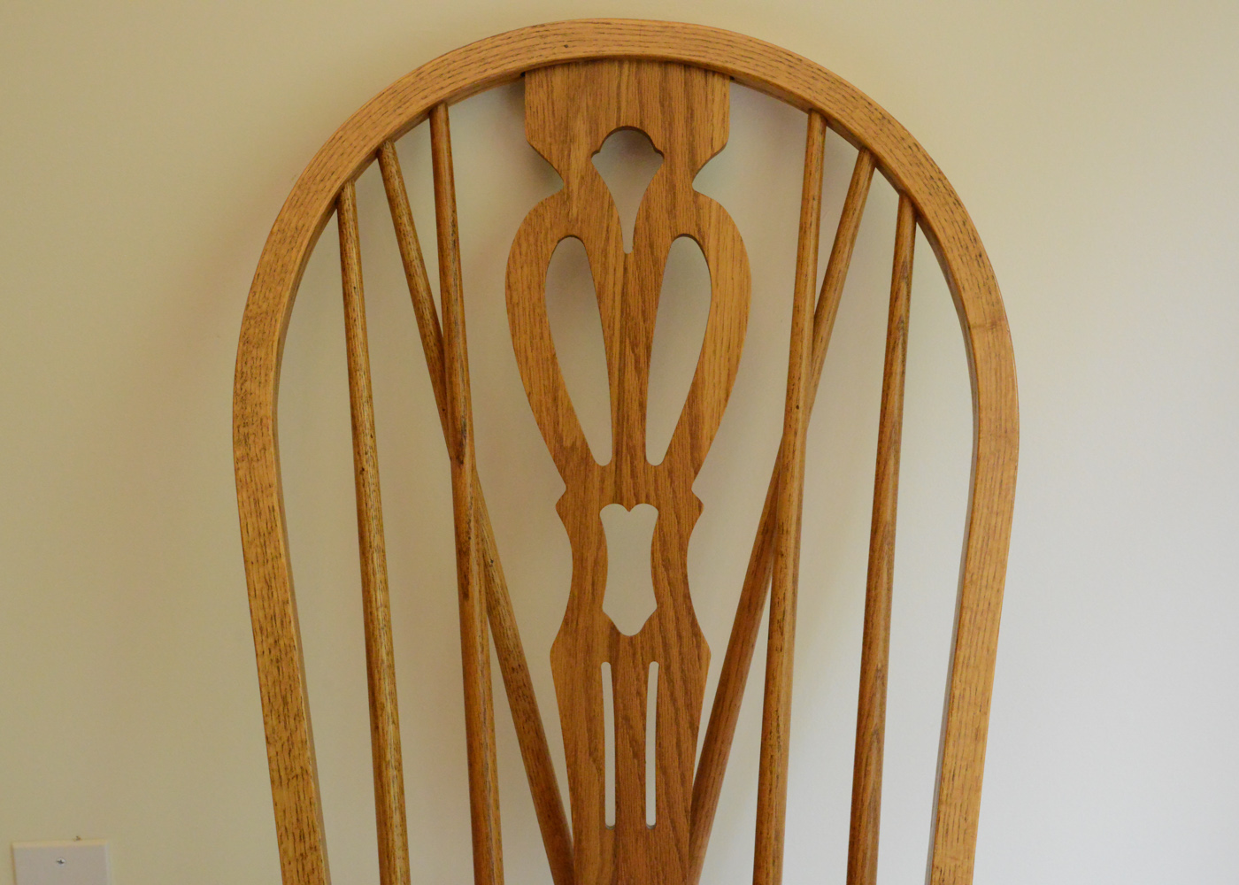 Richardson Brothers Oak Dining Table and Chairs | EBTH