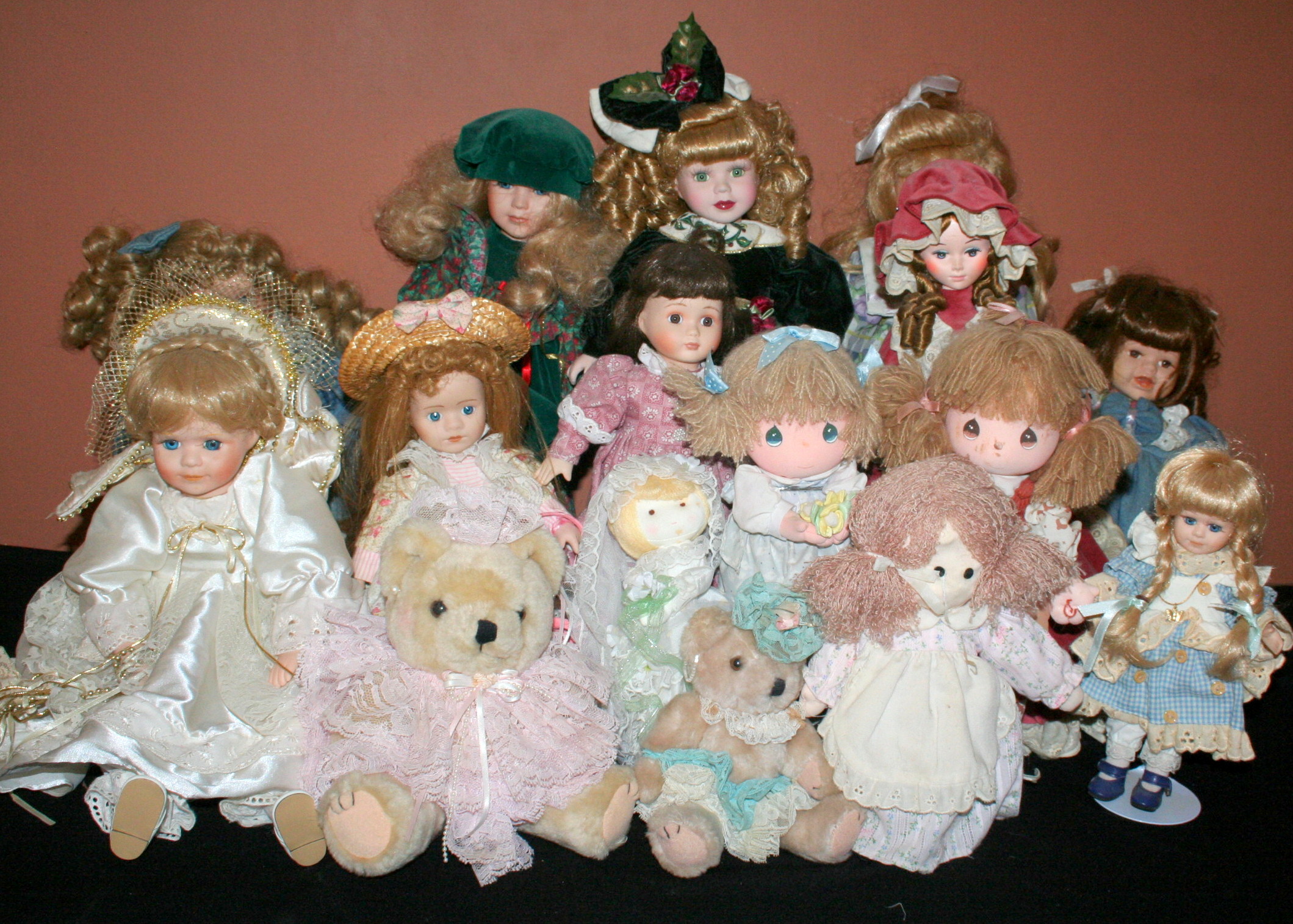 Collection of Dolls | EBTH