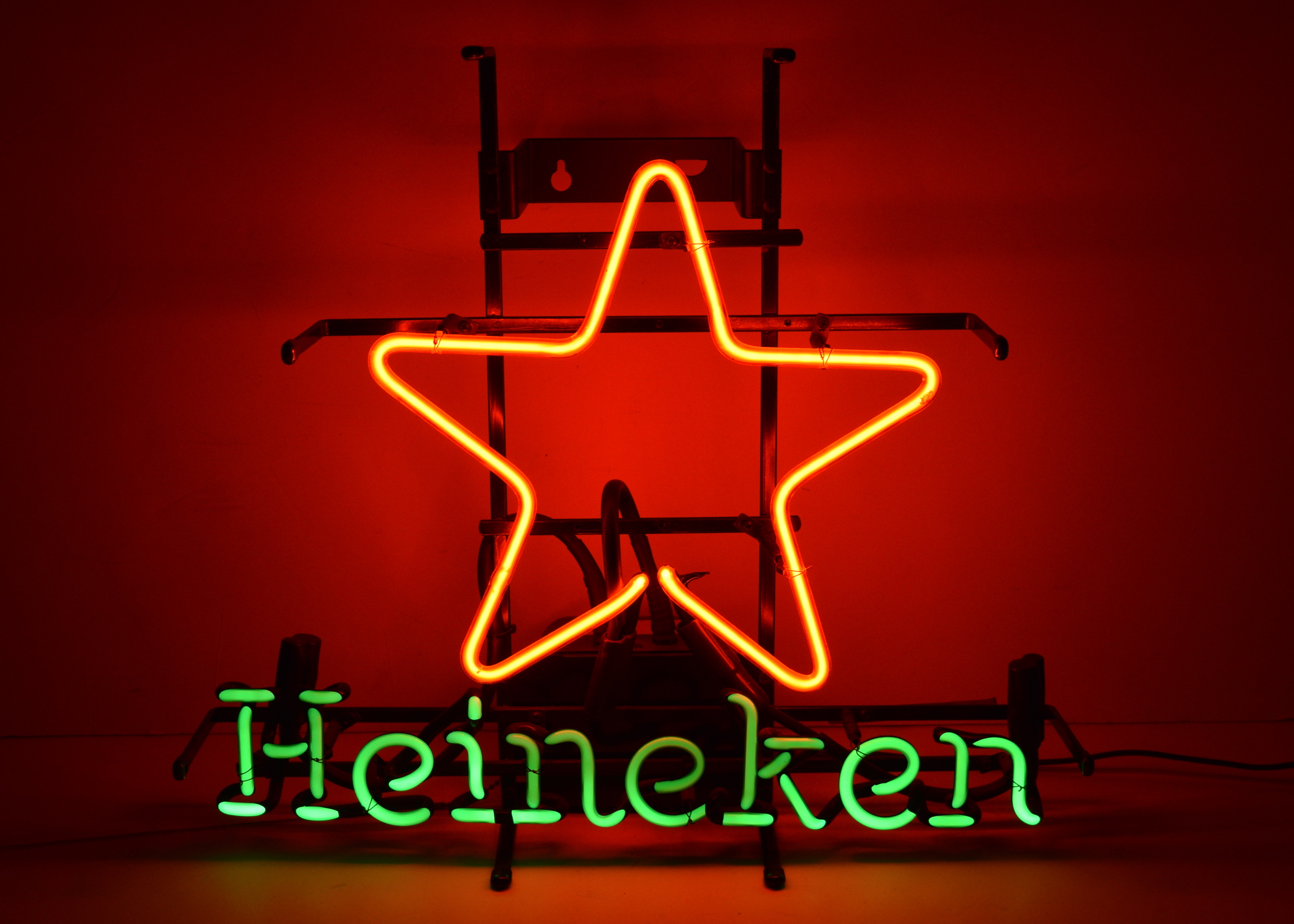 Heineken Beer Neon Sign | EBTH