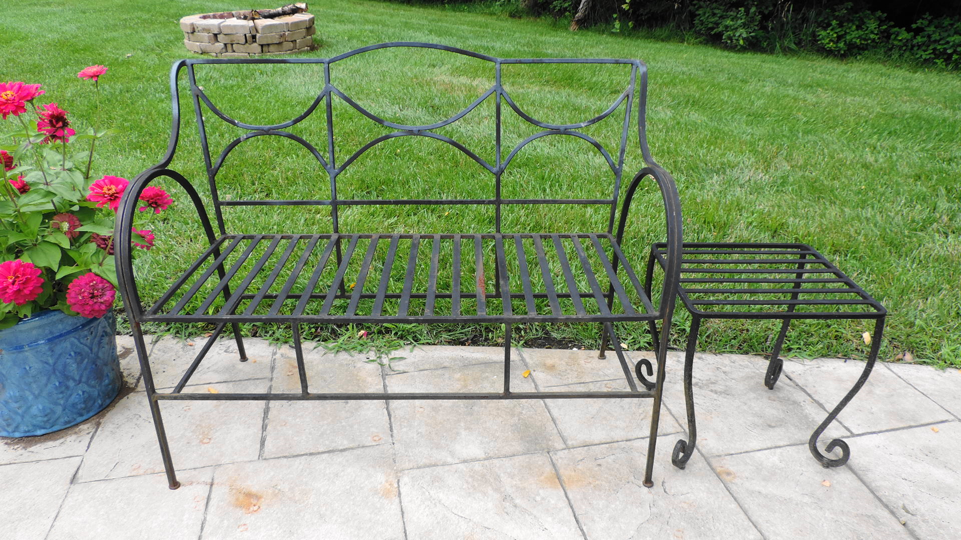 Outdoor Metal Bench and Table | EBTH